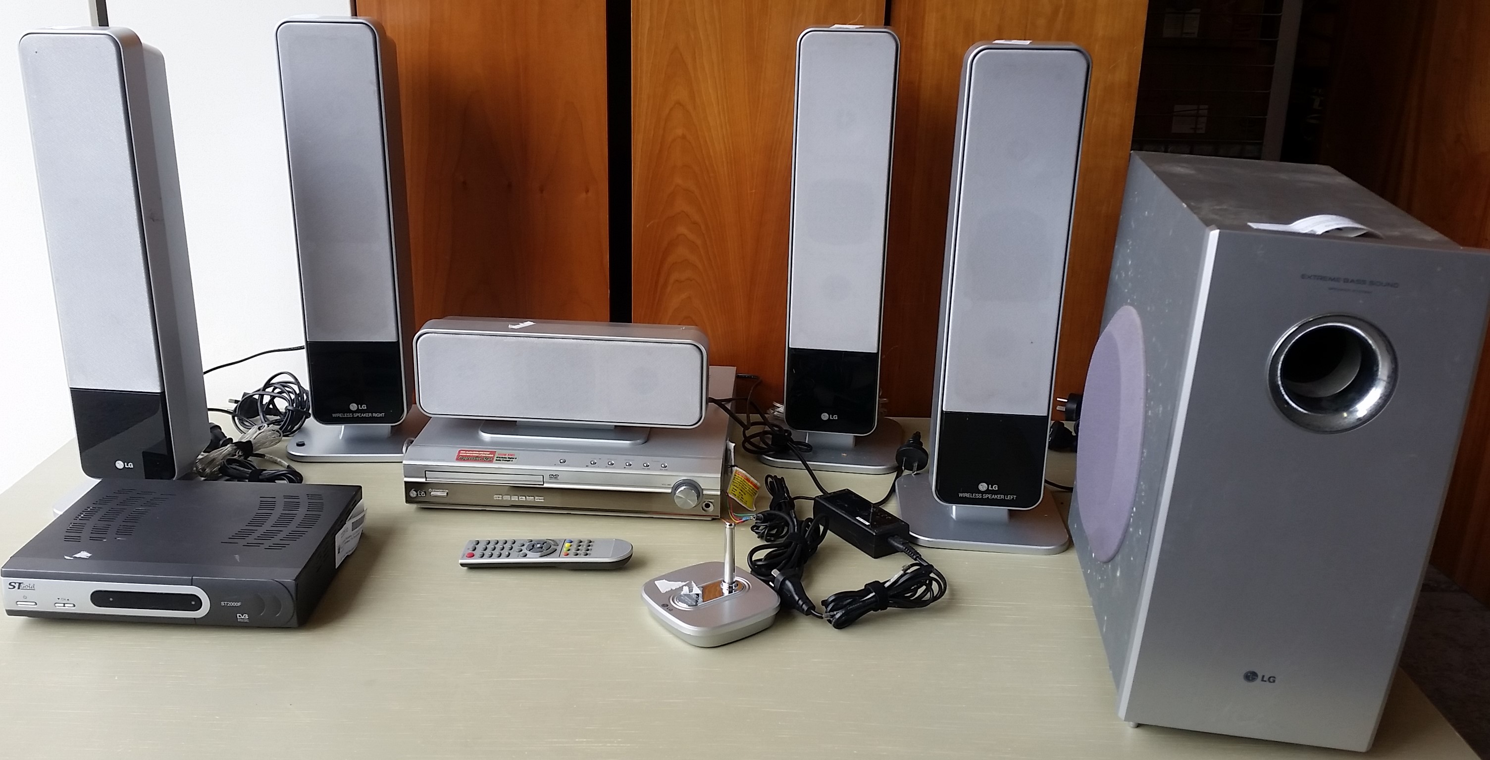 LG Stereo System, LG DVD/CD Receiver, - Lot 850506 | ALLBIDS