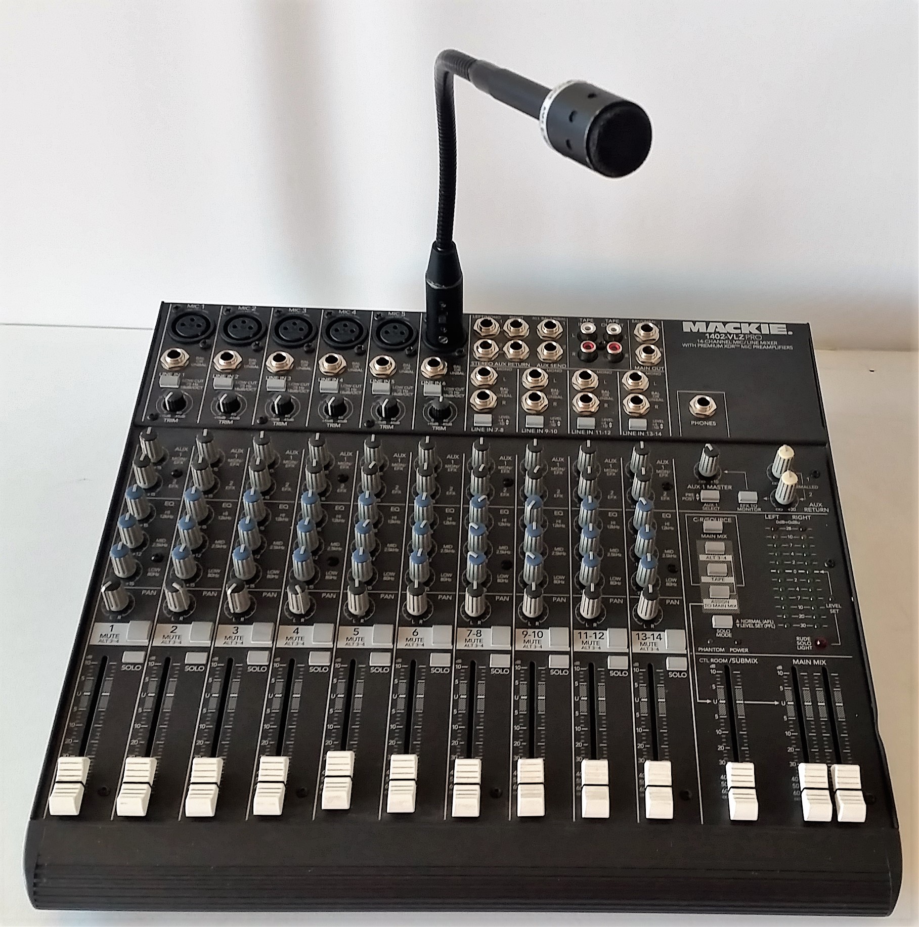 Mackie 14-Channel Mic/Line Mixer - Lot 857187 | ALLBIDS