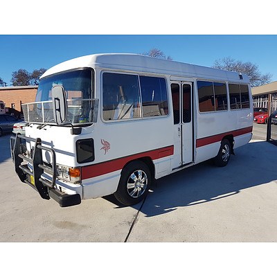 10/1982 Toyota Coaster Mobile Home - Lot 866632 | CARBIDS