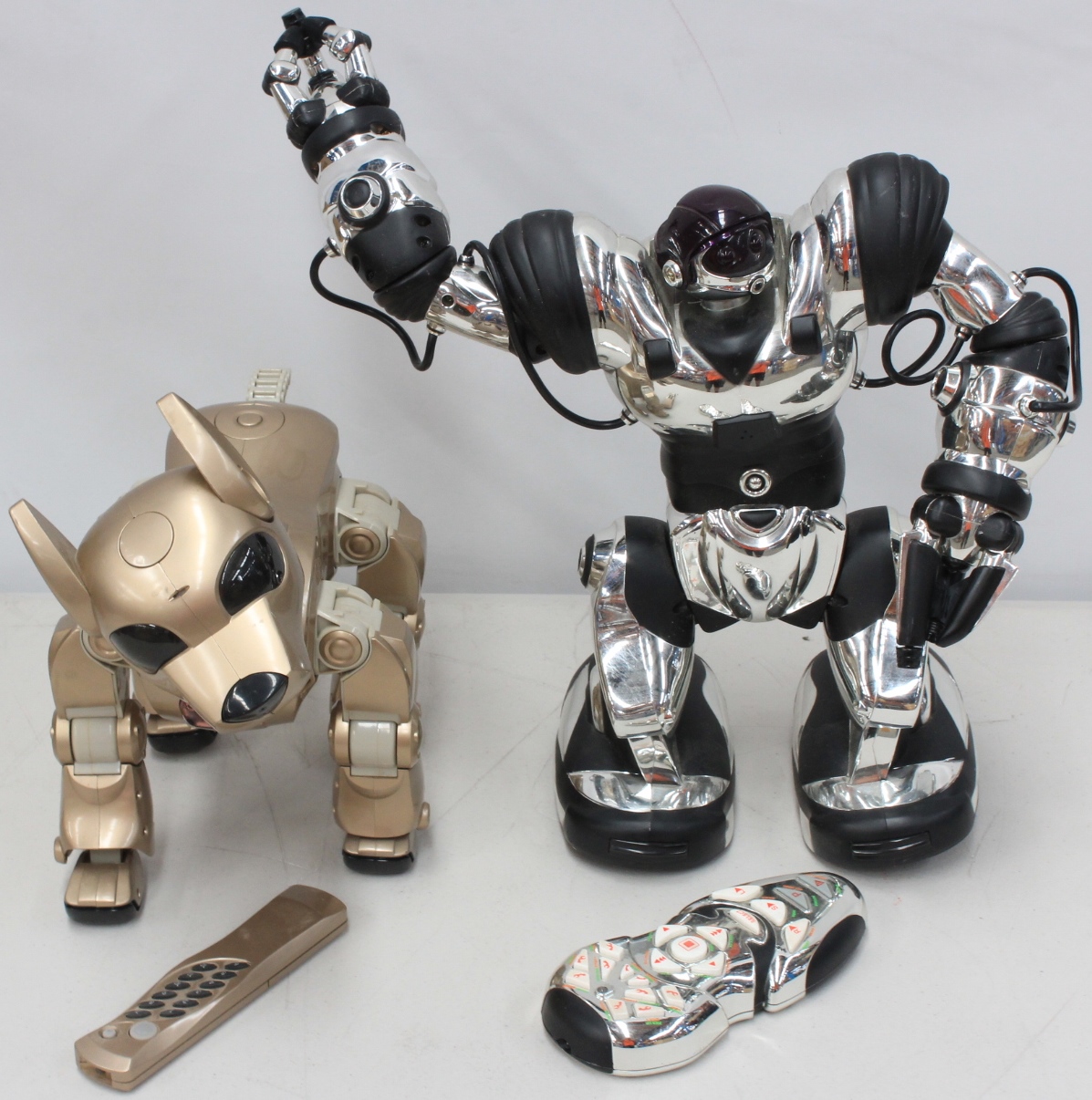 I-Cybie Robotic Dog and WowWee - Lot 873537 | ALLBIDS