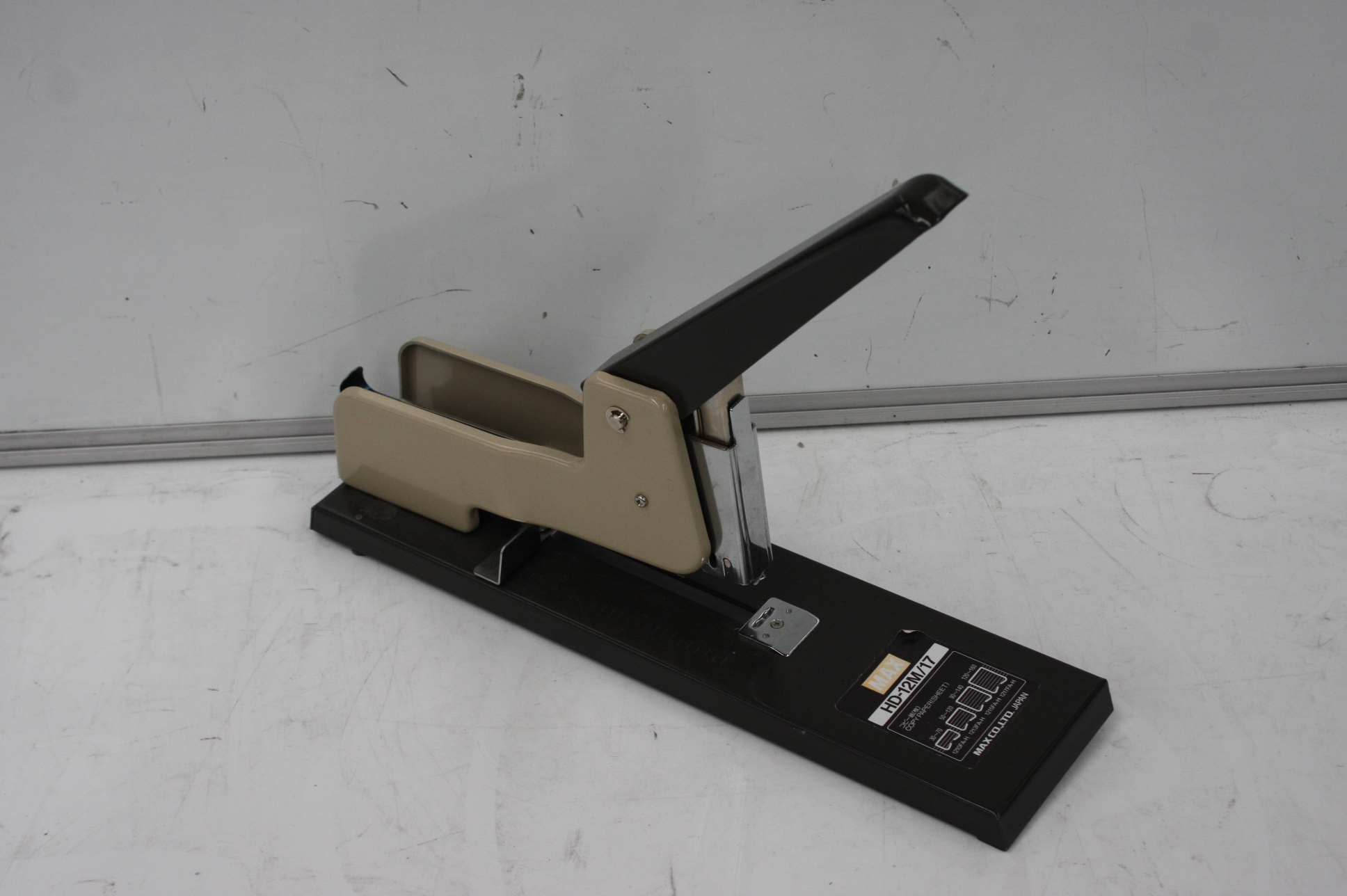Heavy Duty Multi-Sheet Paper Stapler - Lot 874843 | ALLBIDS