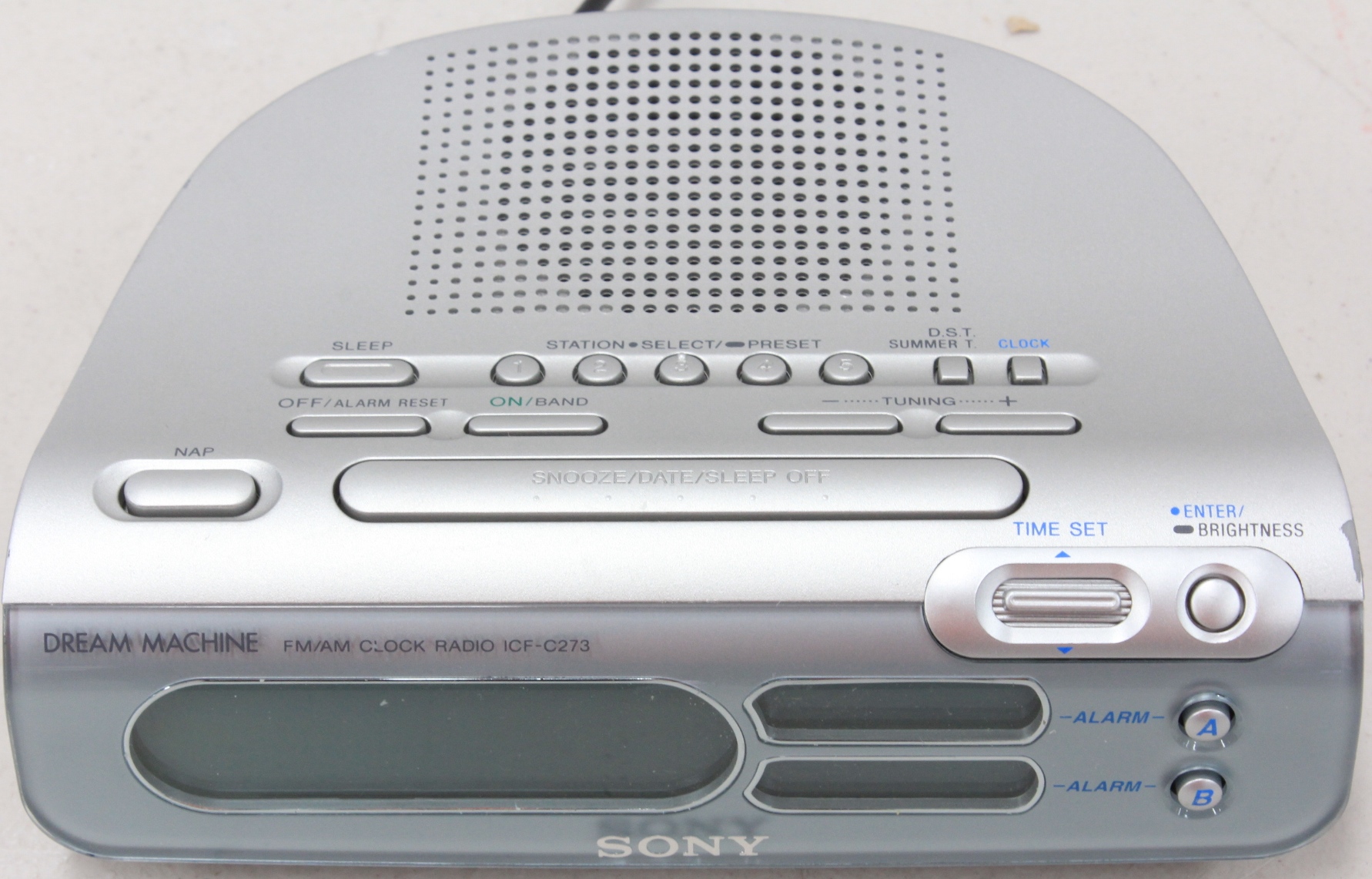 Sony Dream Machine AM/FM Electronic - Lot 875029 | ALLBIDS