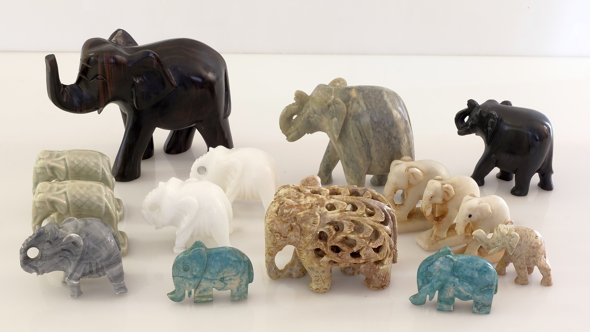 Collection of Elephants - Lot 872131 | ALLBIDS