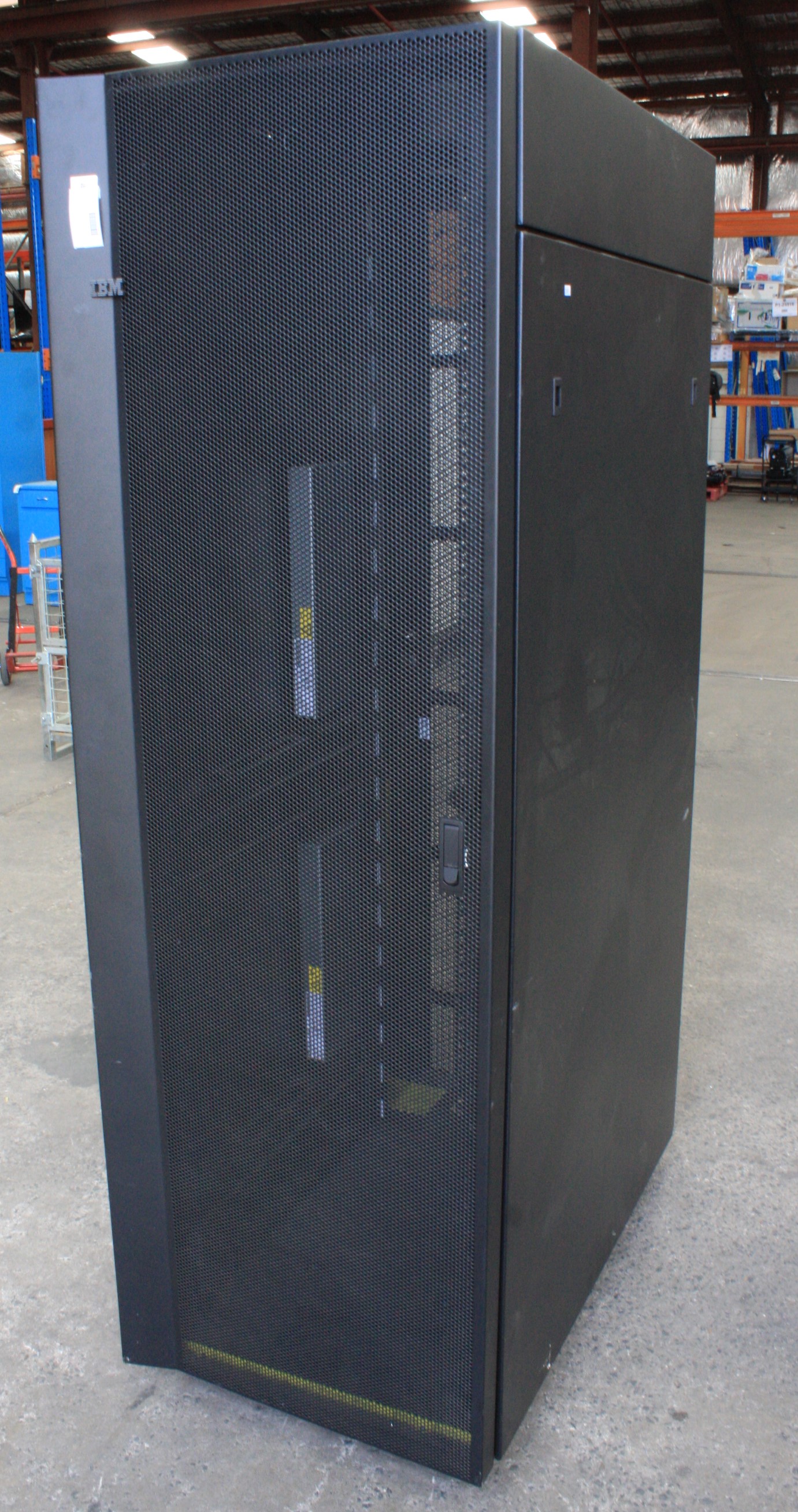 IBM 42RU Server Rack - Lot 874823 | ALLBIDS