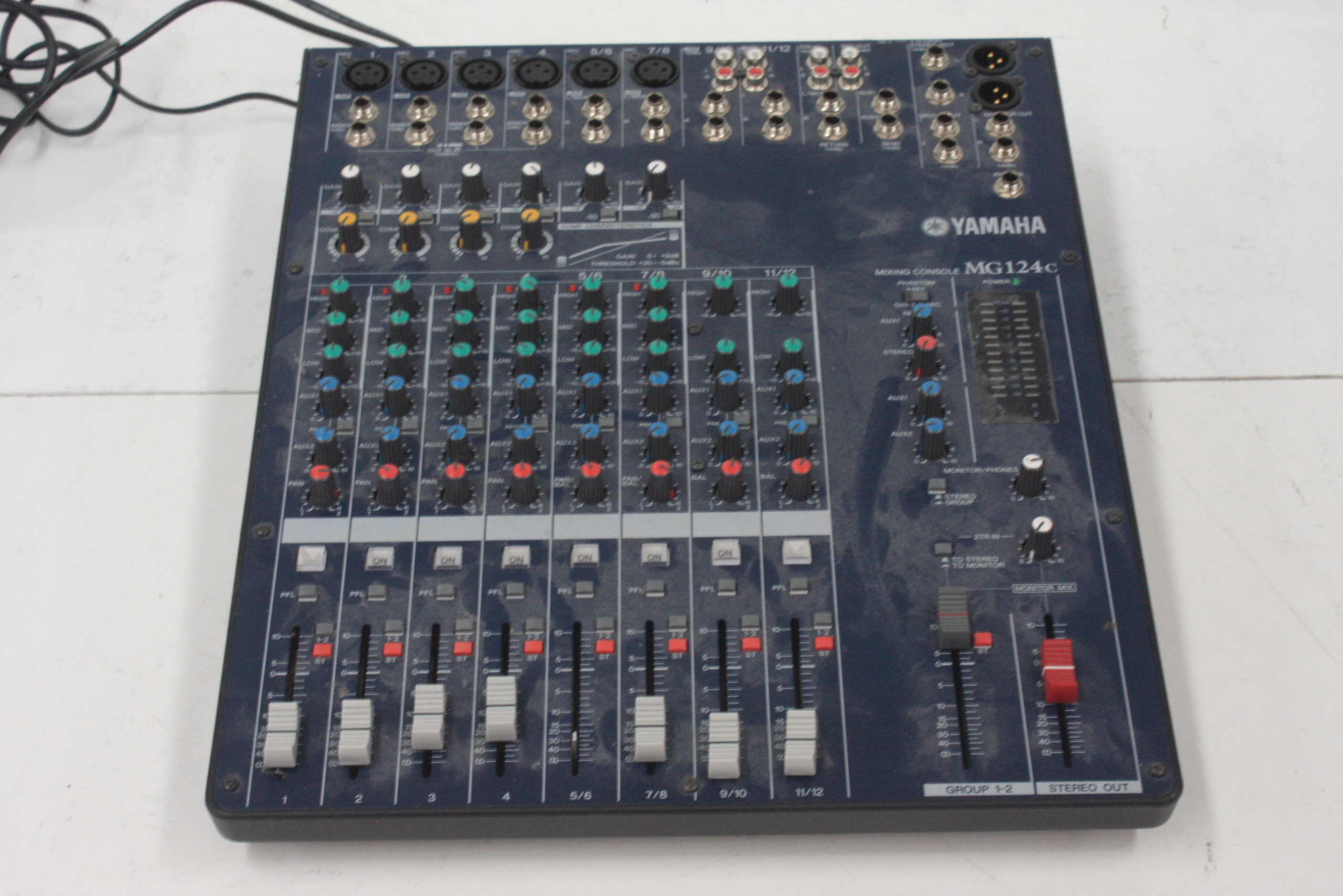 Yamaha MG124c Mixing Console - Lot 880582 | ALLBIDS