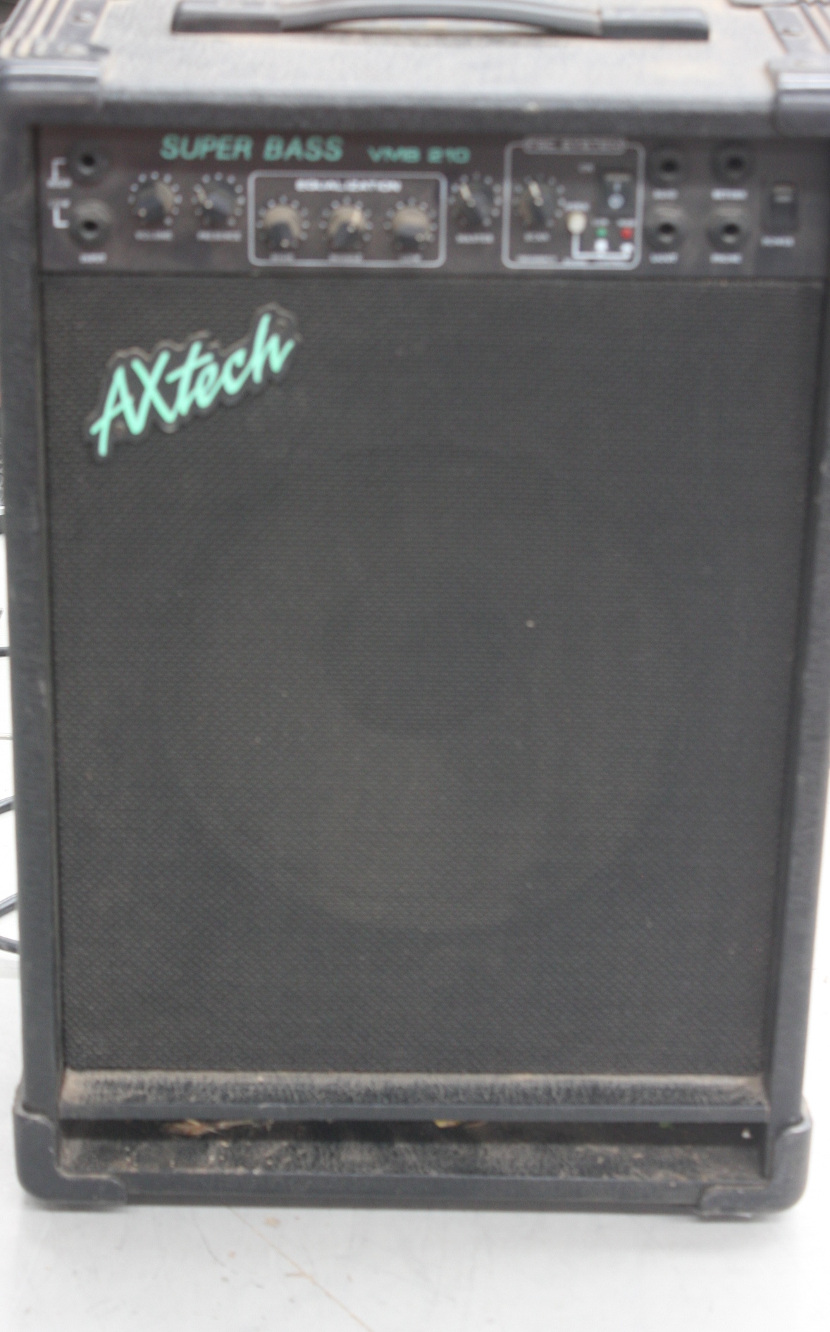 Bass Guitar Axtech Amplifier - Lot 888117 | ALLBIDS
