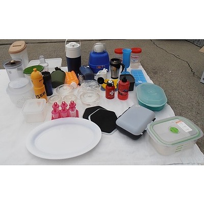 Assorted Plasticware - Lot 882691 | ALLBIDS