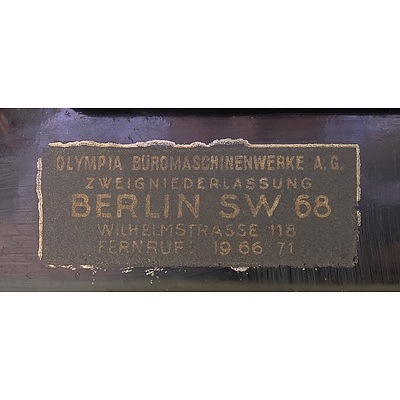 Olympia Model 8 Typewriter - Lot 884240 | ALLBIDS