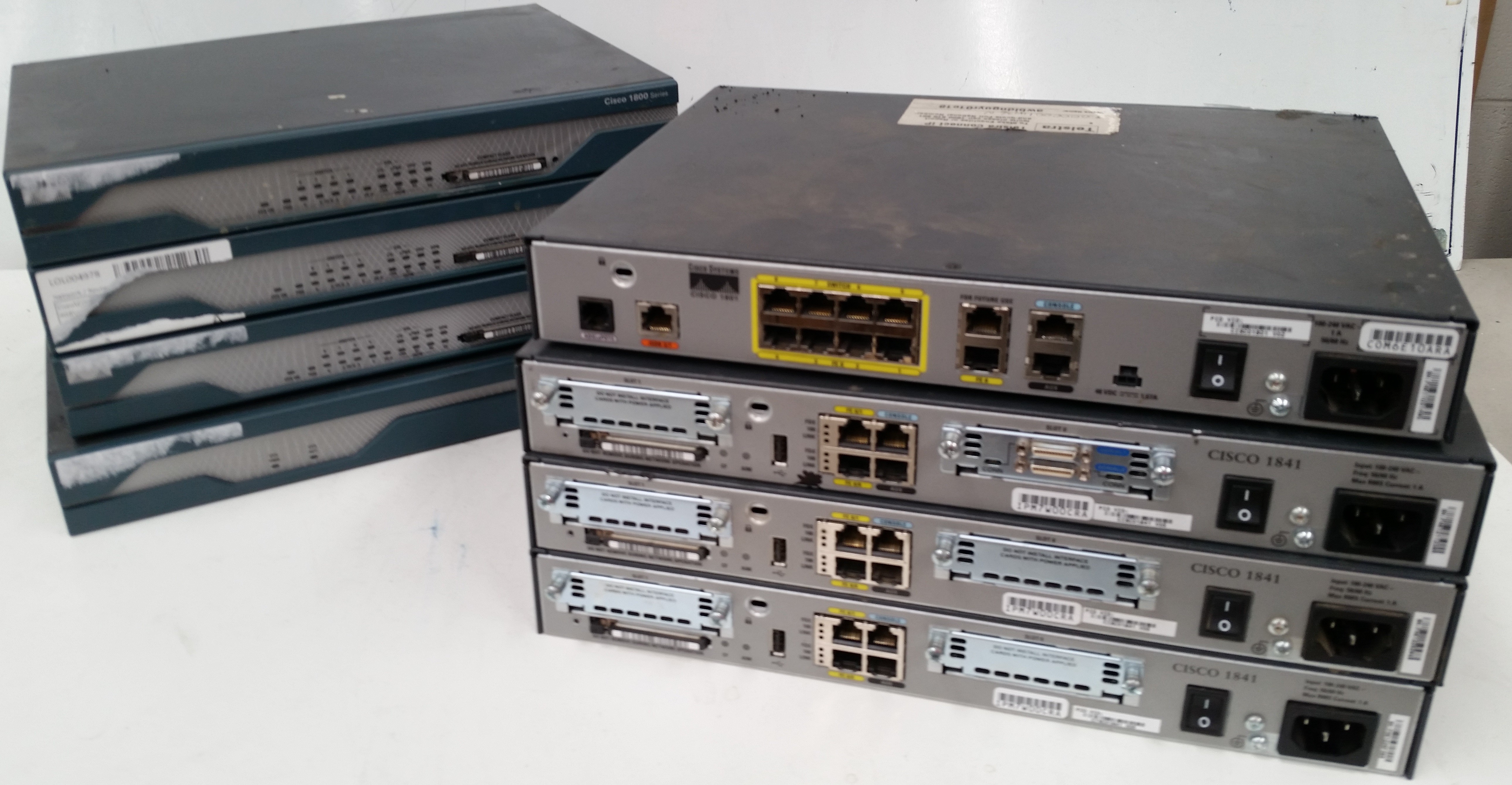 Cisco 1800 Series Routers Lot of - Lot 927889 | ALLBIDS