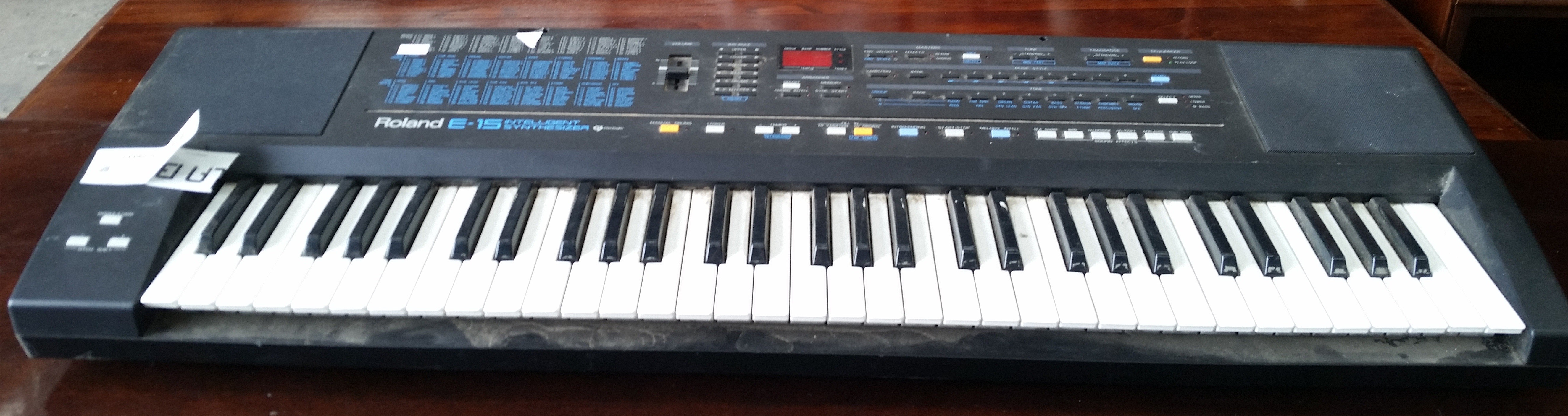 Roland E-15 Intelligent Synthesizer - Lot 901940 | ALLBIDS