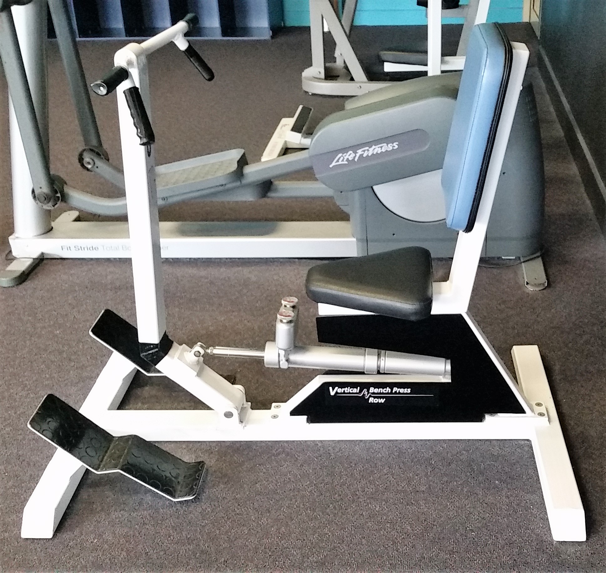 FT Vertical Bench Press Row Commercial - Lot 917929 | ALLBIDS