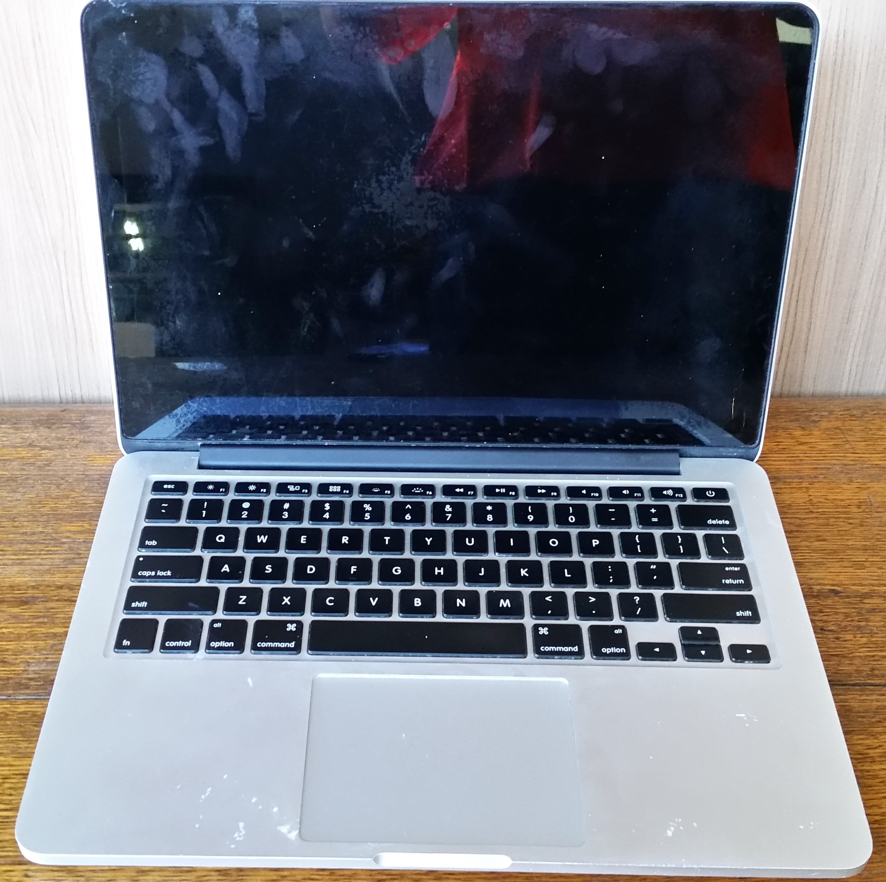 Apple A1502 13.3 inch Widescreen - Lot 922421 | ALLBIDS