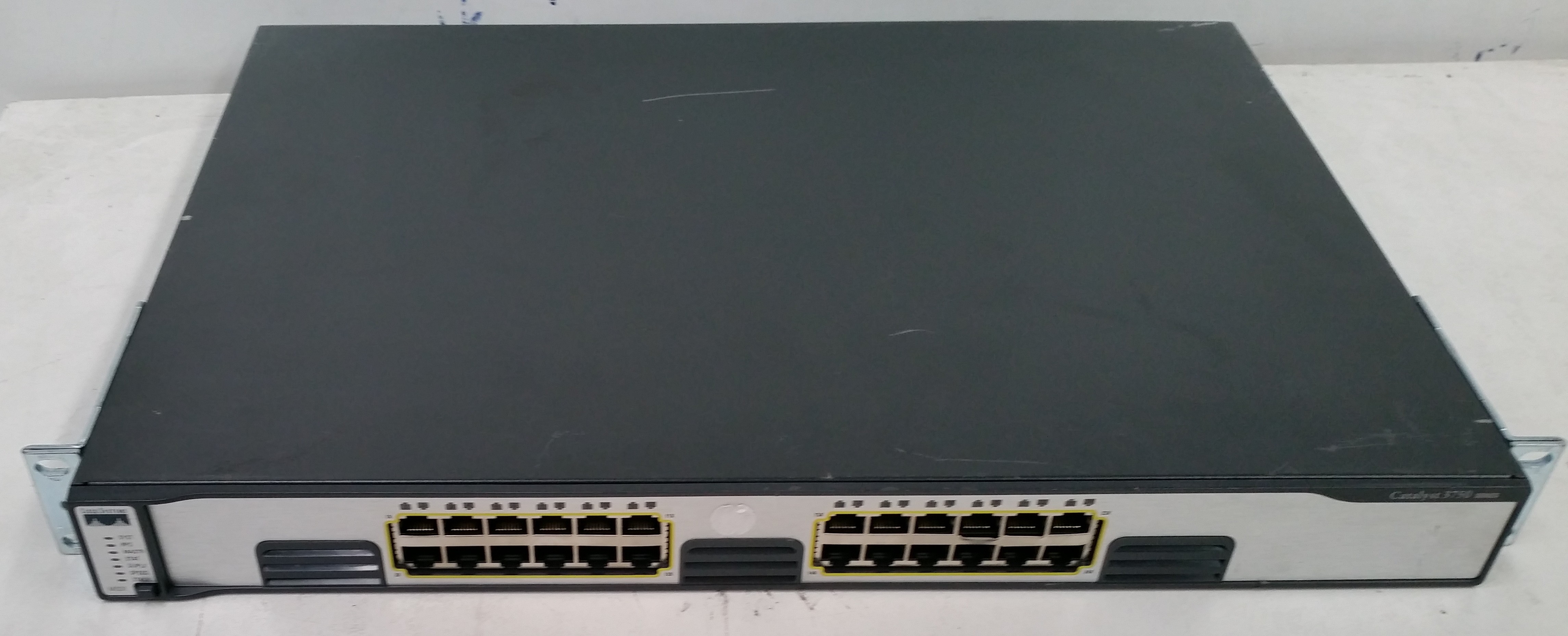 Cisco Catalyst 3750 Series 24-Port - Lot 954032 | ALLBIDS