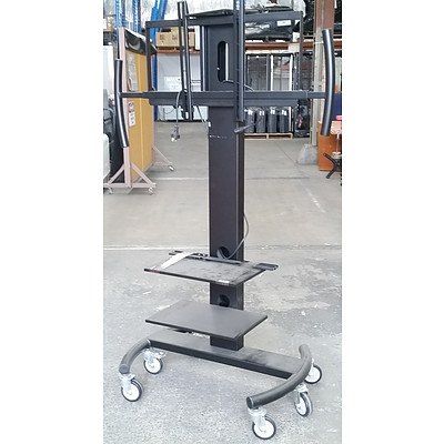 AMM Mobile Display Stand - Lot 966493 | ALLBIDS