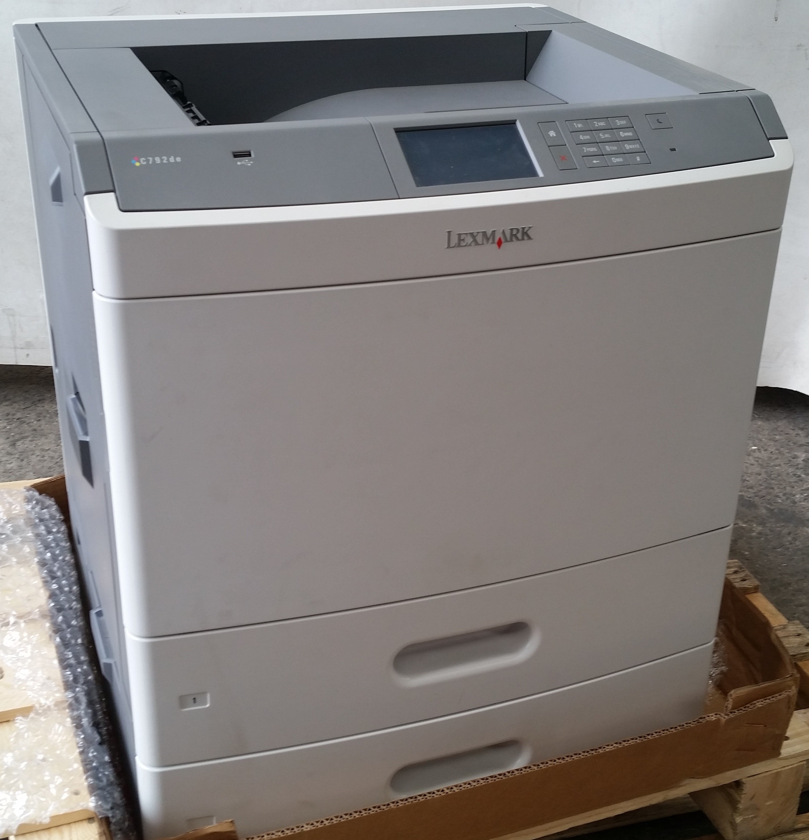 Lexmark C792de Colour Laser Printer - Lot 936746 | ALLBIDS