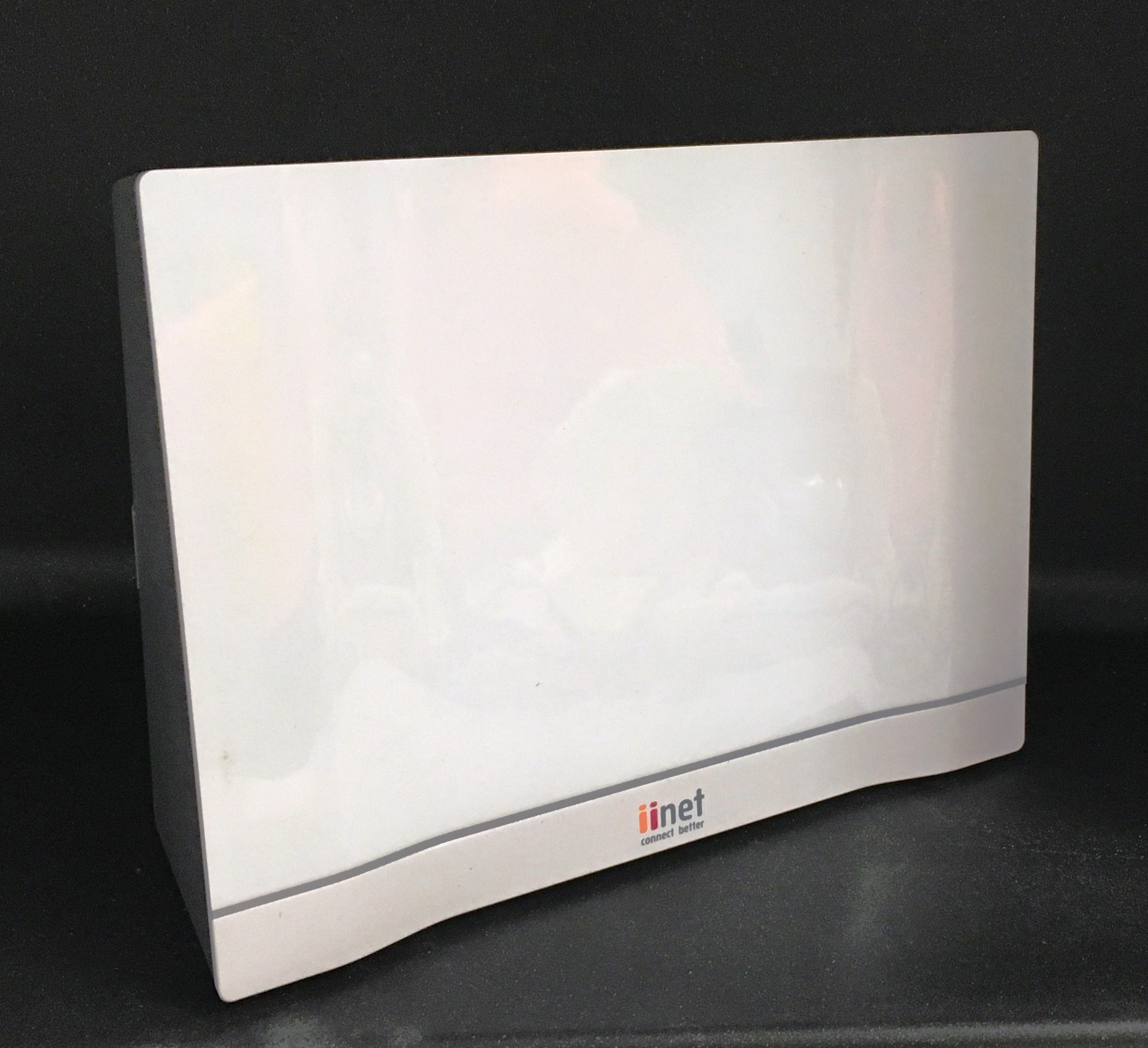 Two iiNet Budii Lite Dual Band - Lot 947778 | ALLBIDS