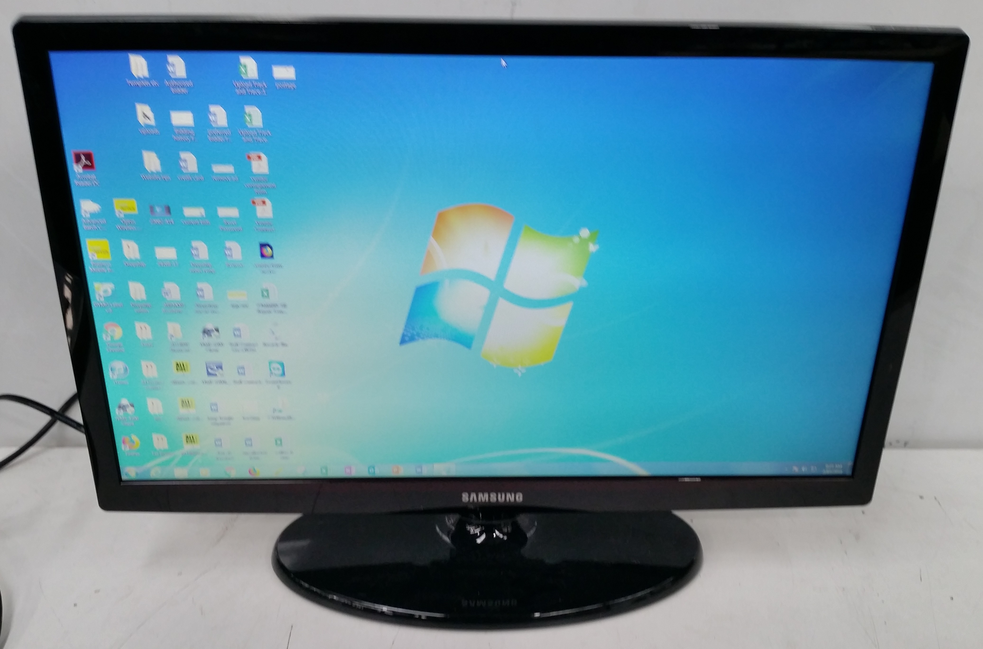 Samsung UA22ES5000M 22 Inch Widescreen - Lot 972336 | ALLBIDS