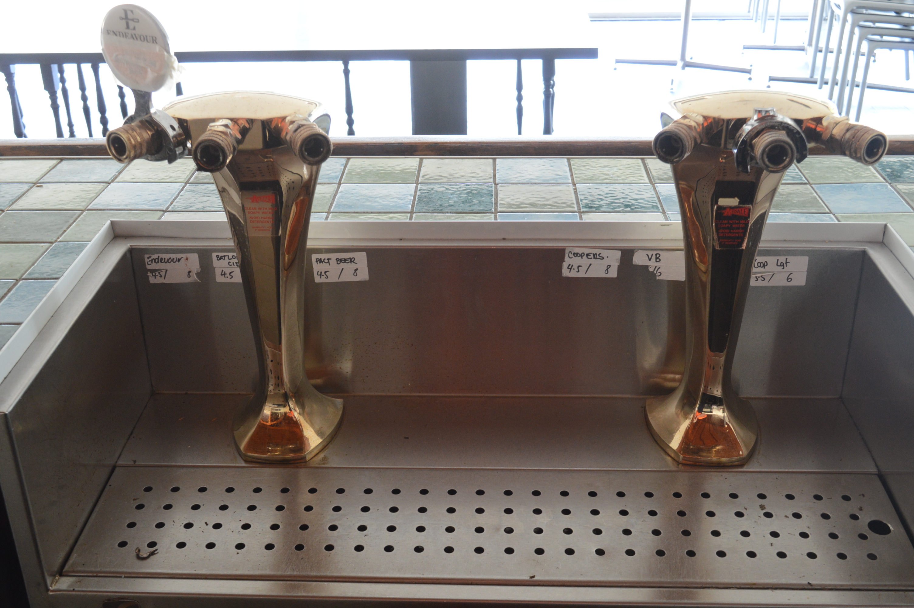 Two Beer Tap Stalls with Stainless - Lot 939966 | ALLBIDS