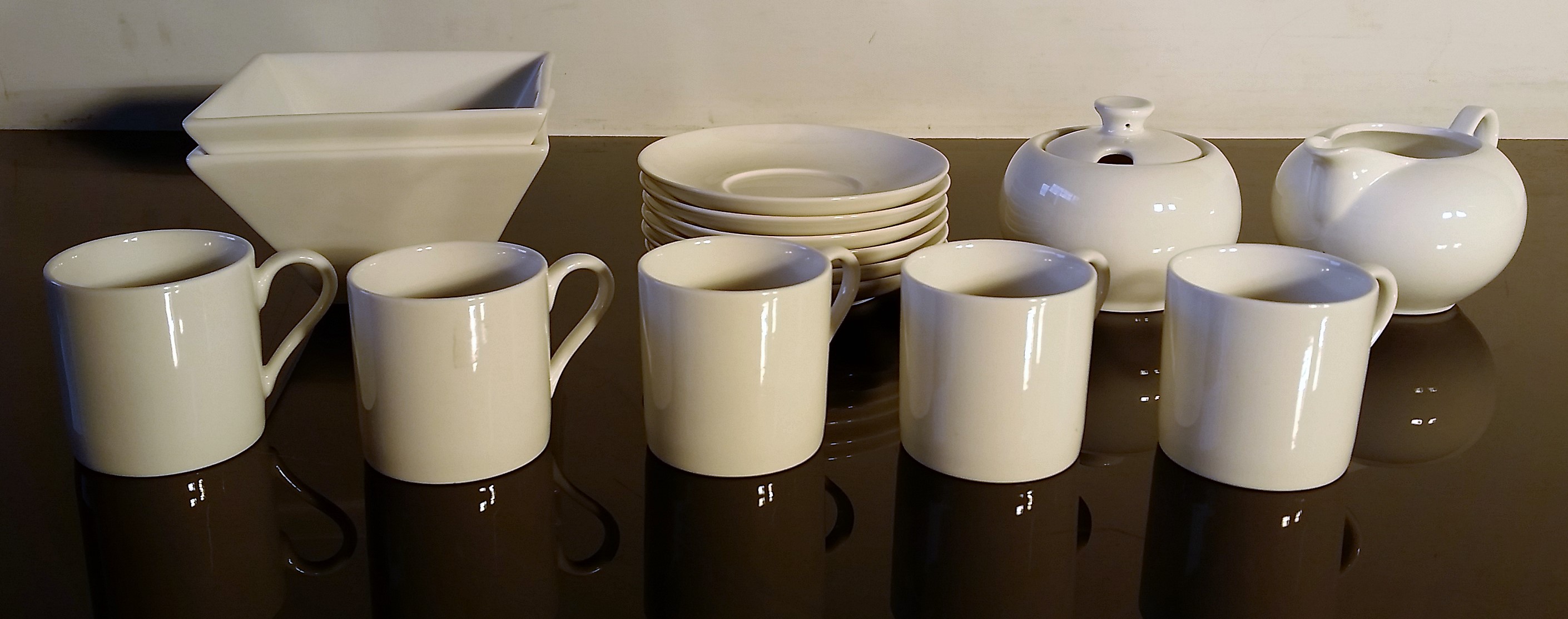 15-Pieces Maxwell Williams Tea - Lot 1001829 | ALLBIDS