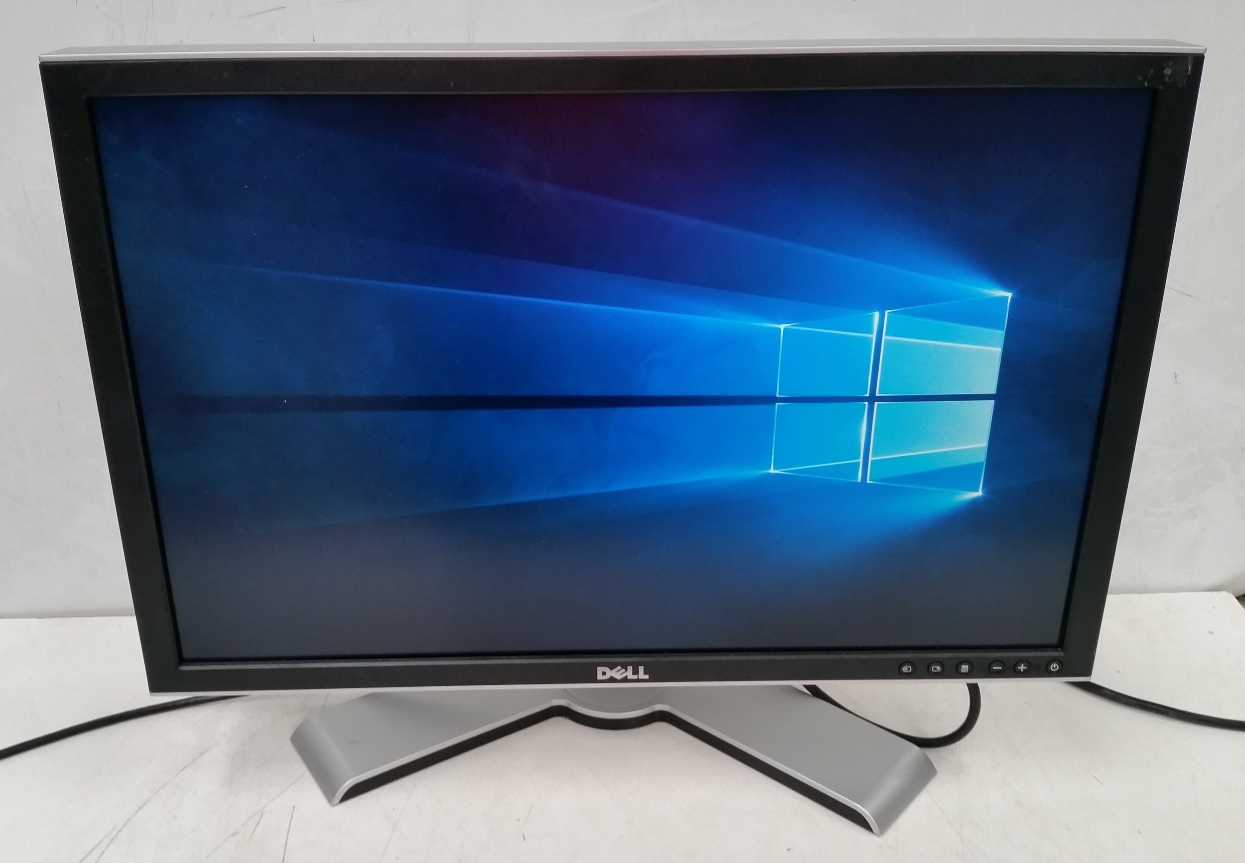Dell 2408WFPb 24-Inch Widescreen - Lot 1003346 | ALLBIDS