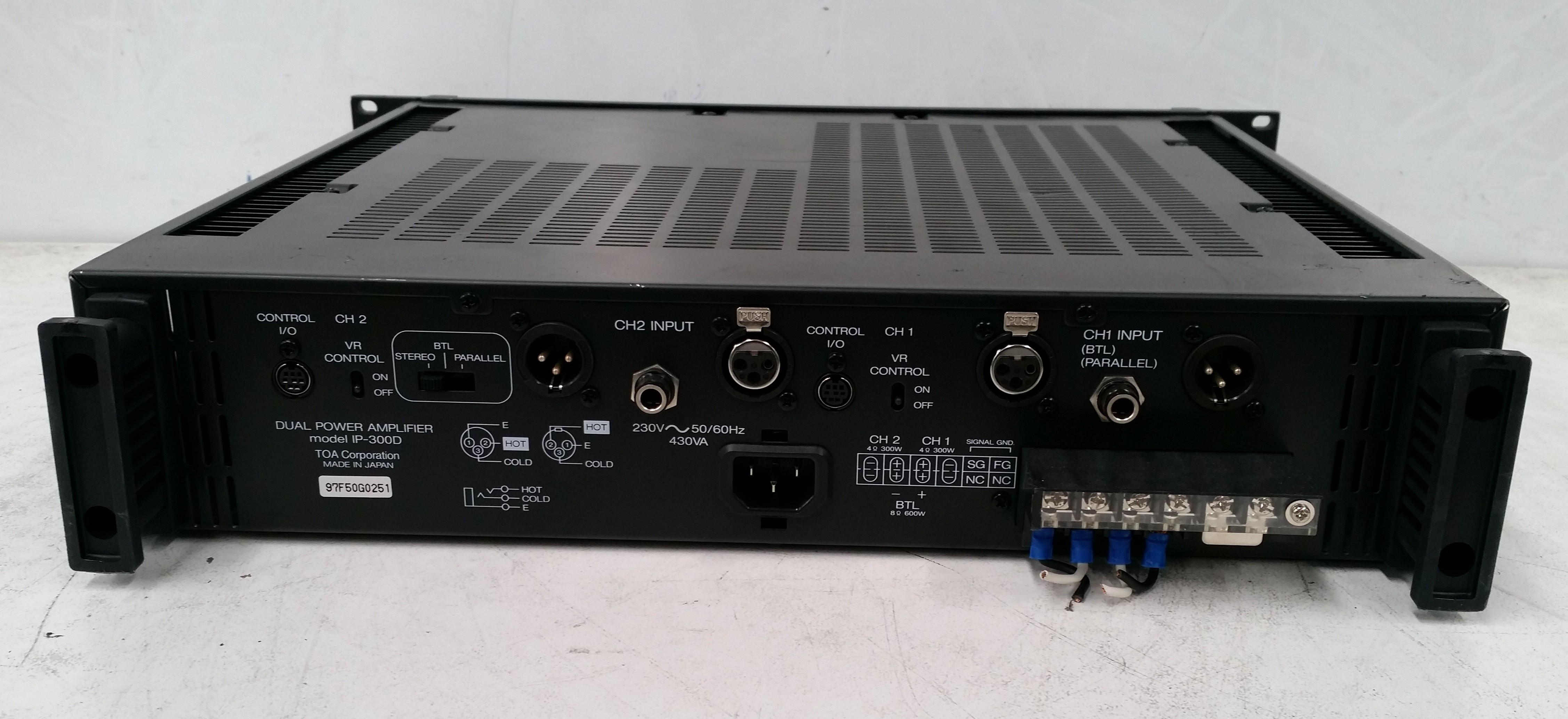 TOA Dual Power Amplifier Model - Lot 984342 | ALLBIDS