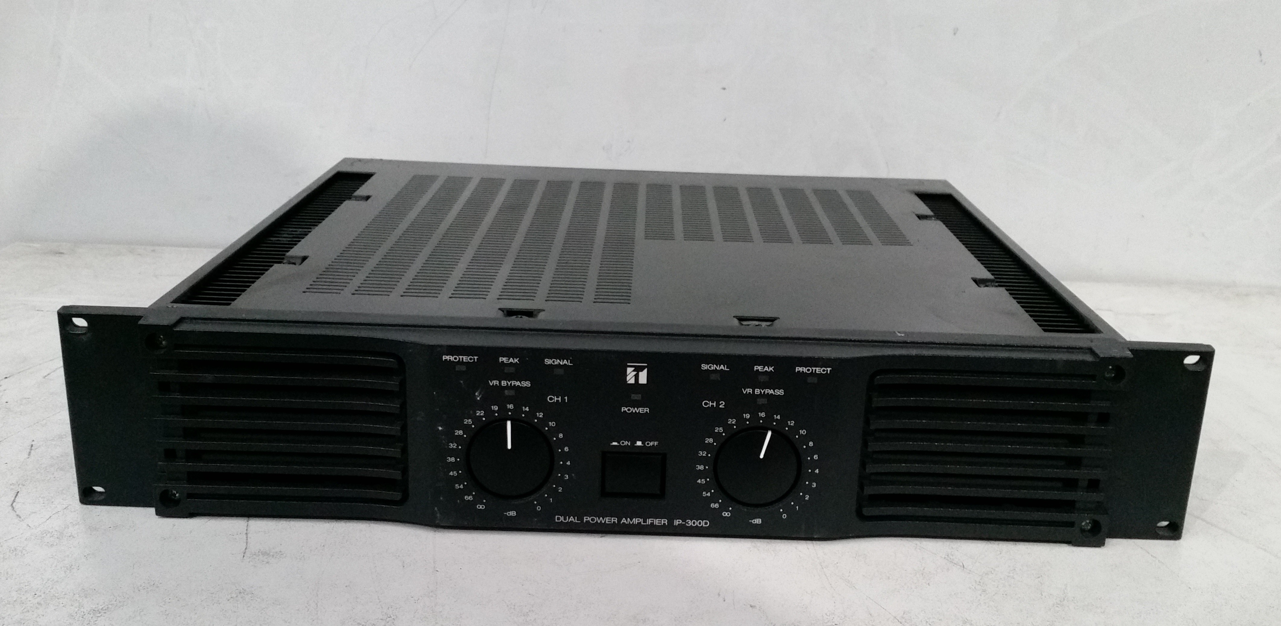 TOA Dual Power Amplifier Model - Lot 984766 | ALLBIDS