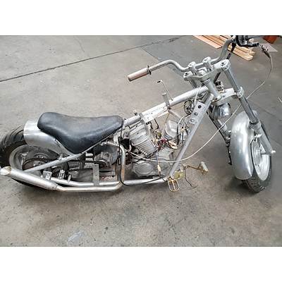 Mini Chopper Motorbike - Lot 1001347 | CARBIDS
