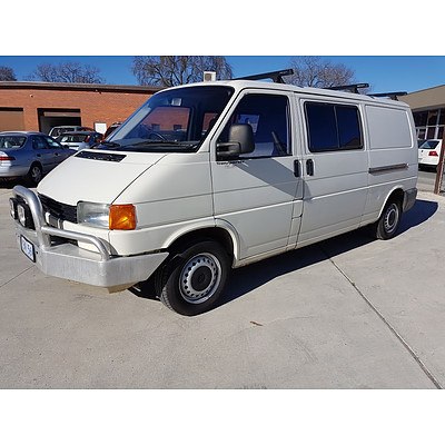 8/2000 Volkswagen Transporter - Lot 1004877 | CARBIDS