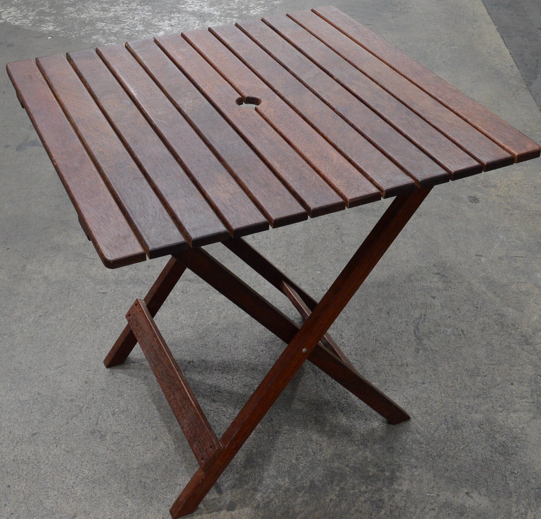 S2dio Kwila Folding Outdoor Occasional - Lot 1017563 | ALLBIDS