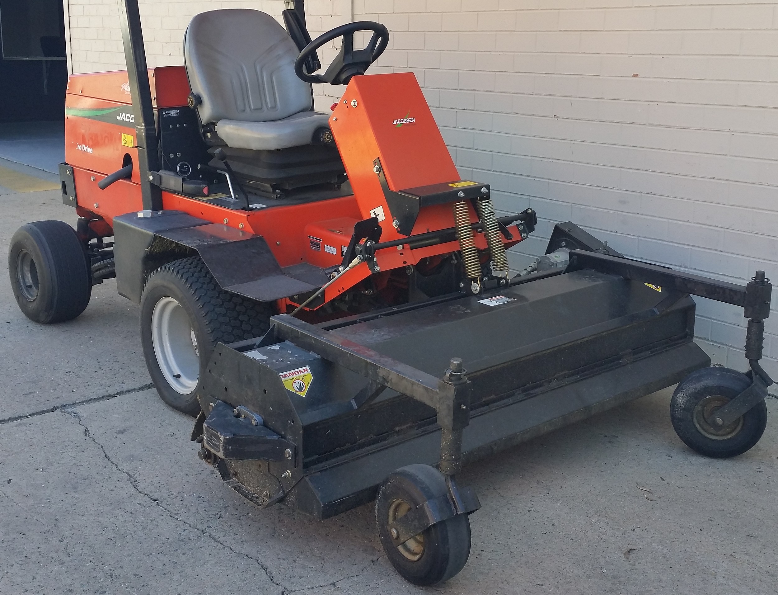 Jacobsen Turfcat 628D 4WD Rotary - Lot 1027673 | ALLBIDS