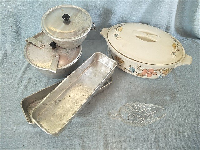 Vintage Kitchenware - Lot 1045922 | ALLBIDS