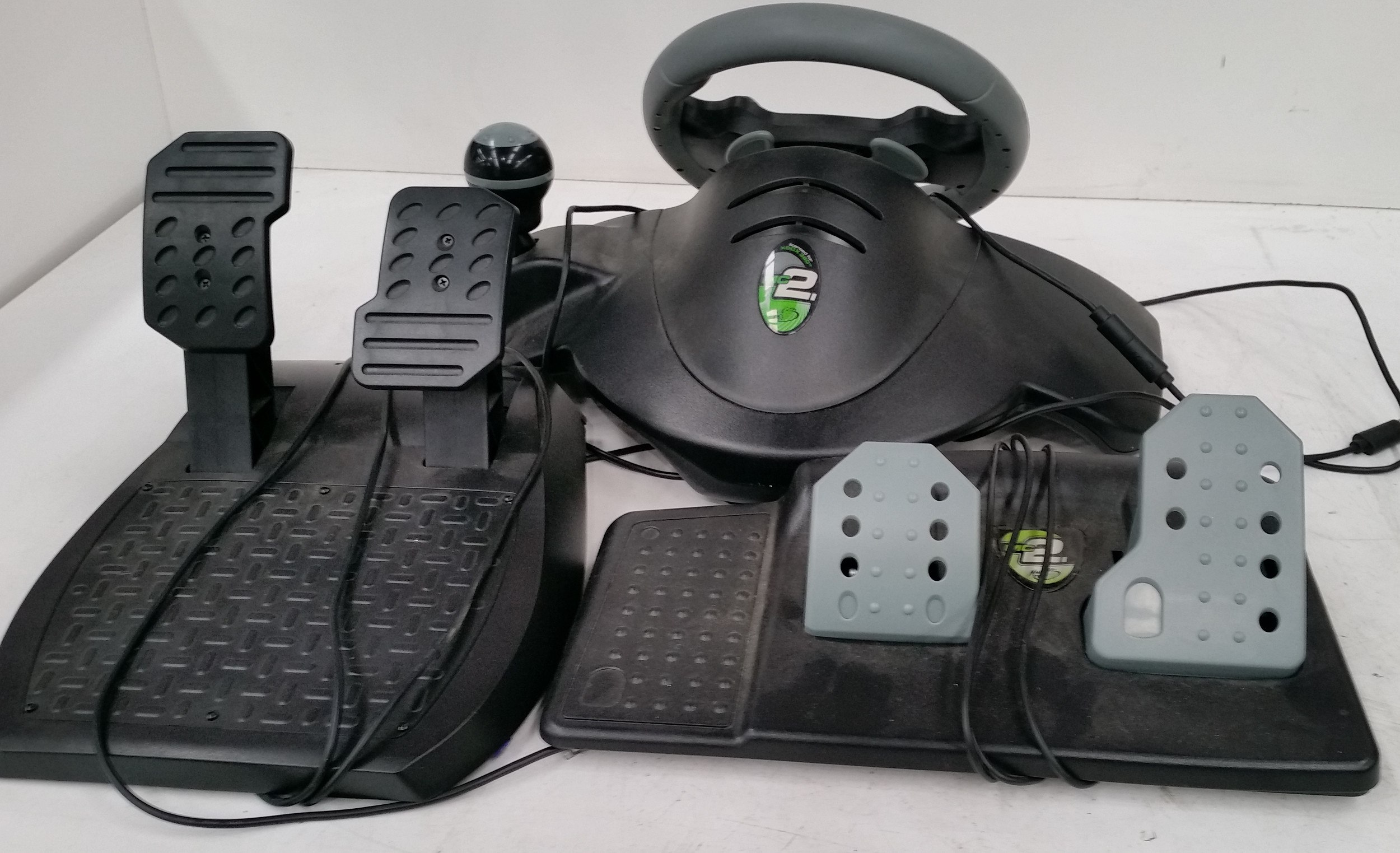 Mad Catz MC2 Steering Wheel Pedals - Lot 1044217 | ALLBIDS