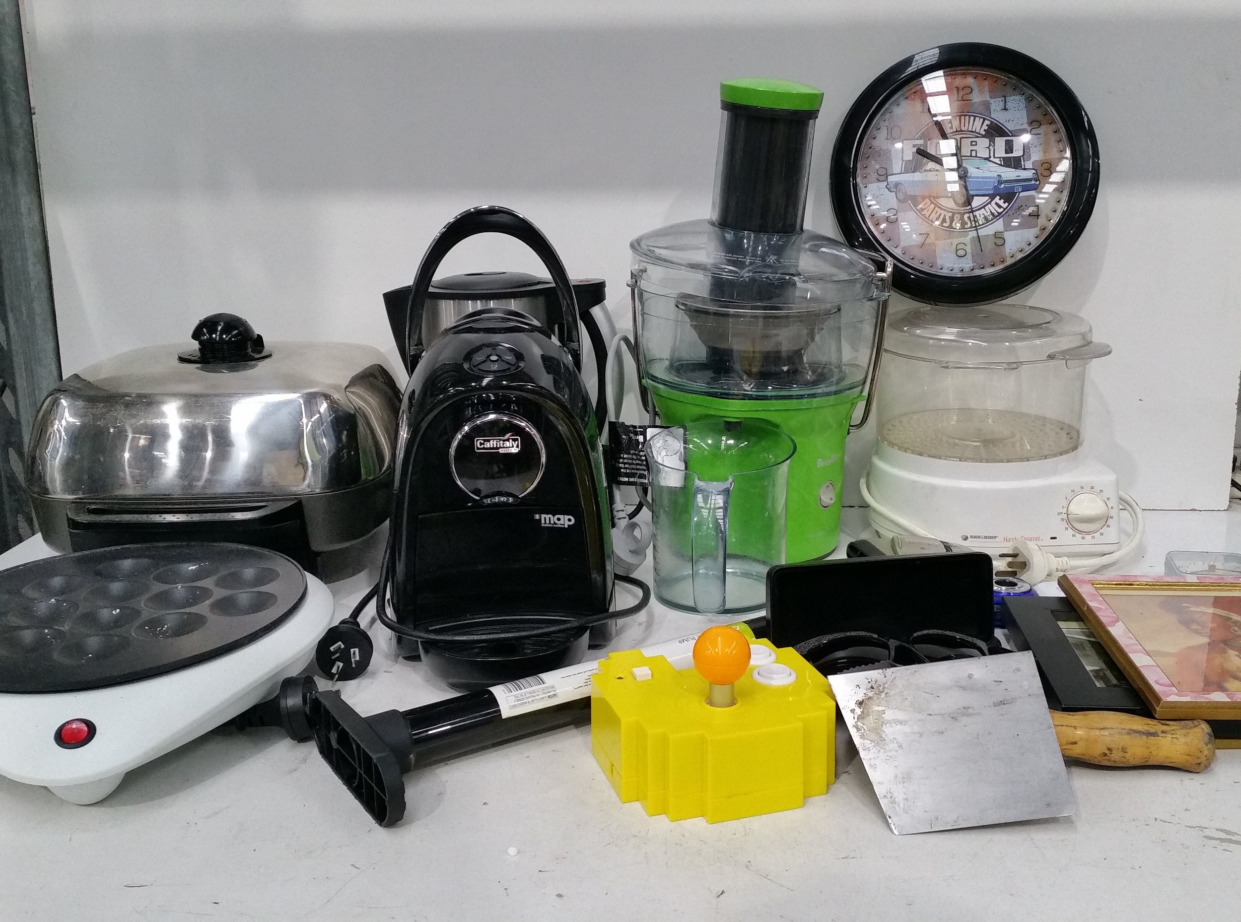 Selection of Homeware, Kitchen - Lot 1049951 | ALLBIDS