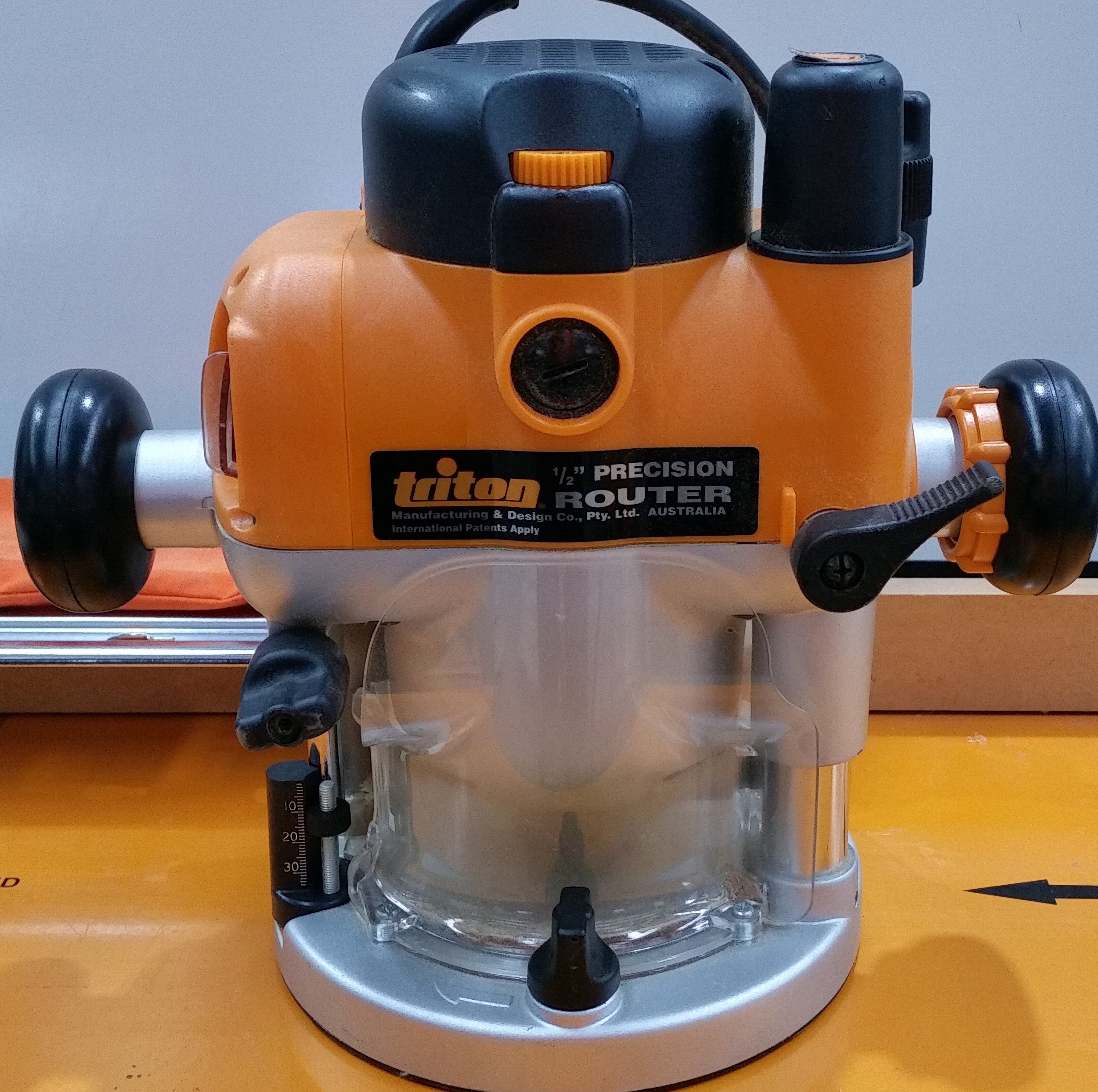 Triton 1/2 Inch Precision Router - Lot 1066764 | ALLBIDS