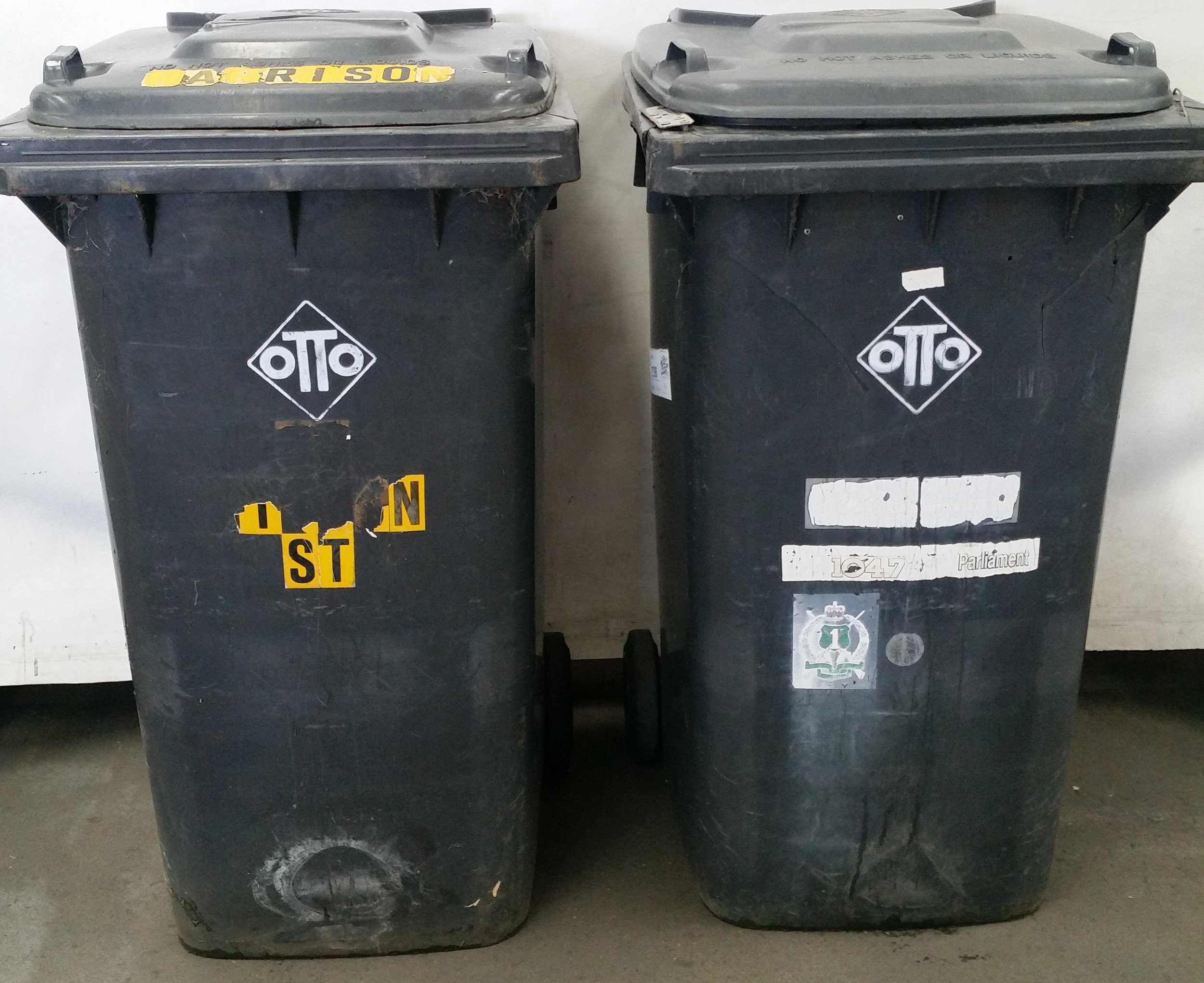 Otto 240 Litre Two Wheel Mobile - Lot 1079064 | ALLBIDS