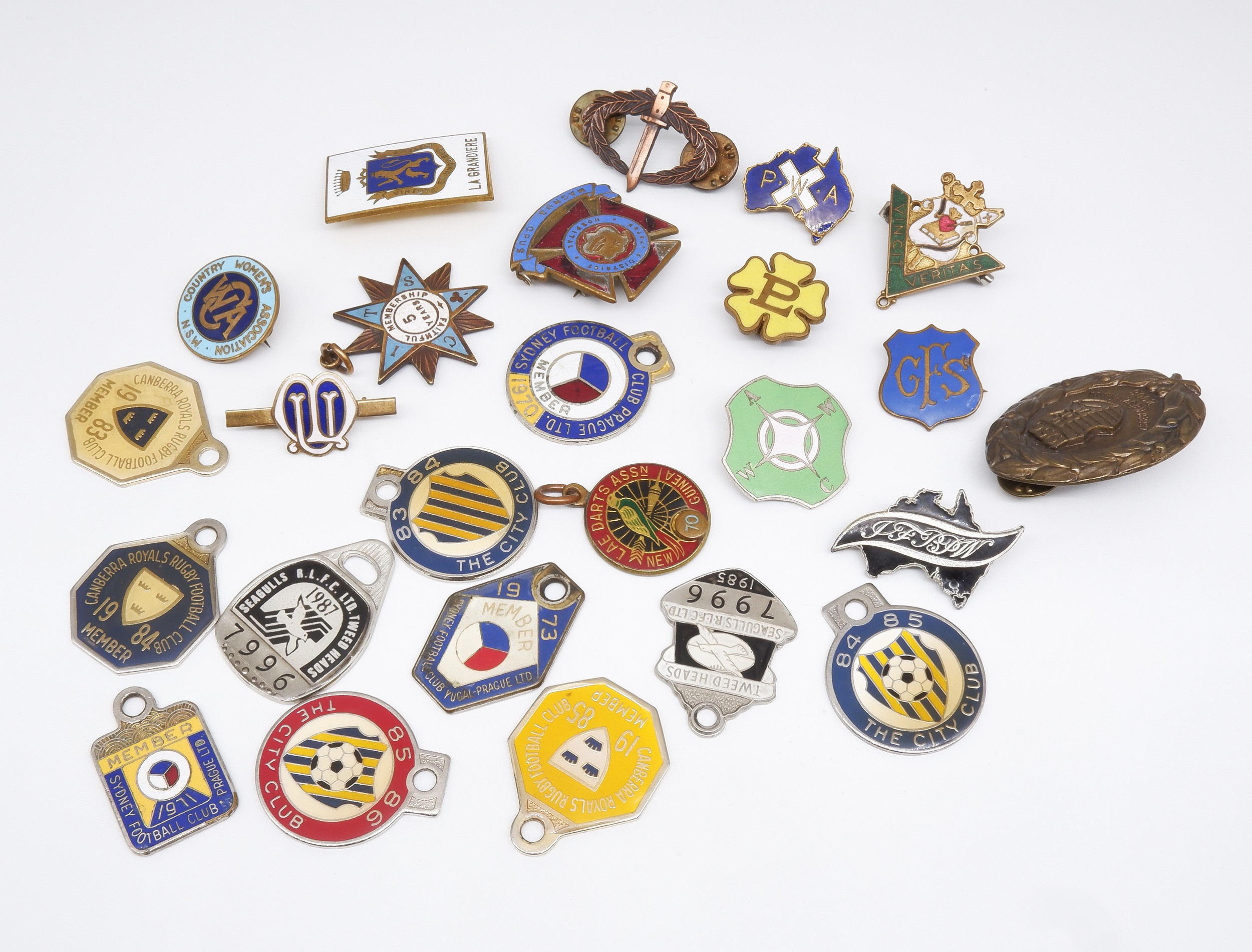 Group of 25 Assorted Badges - Lot 1073674 | ALLBIDS