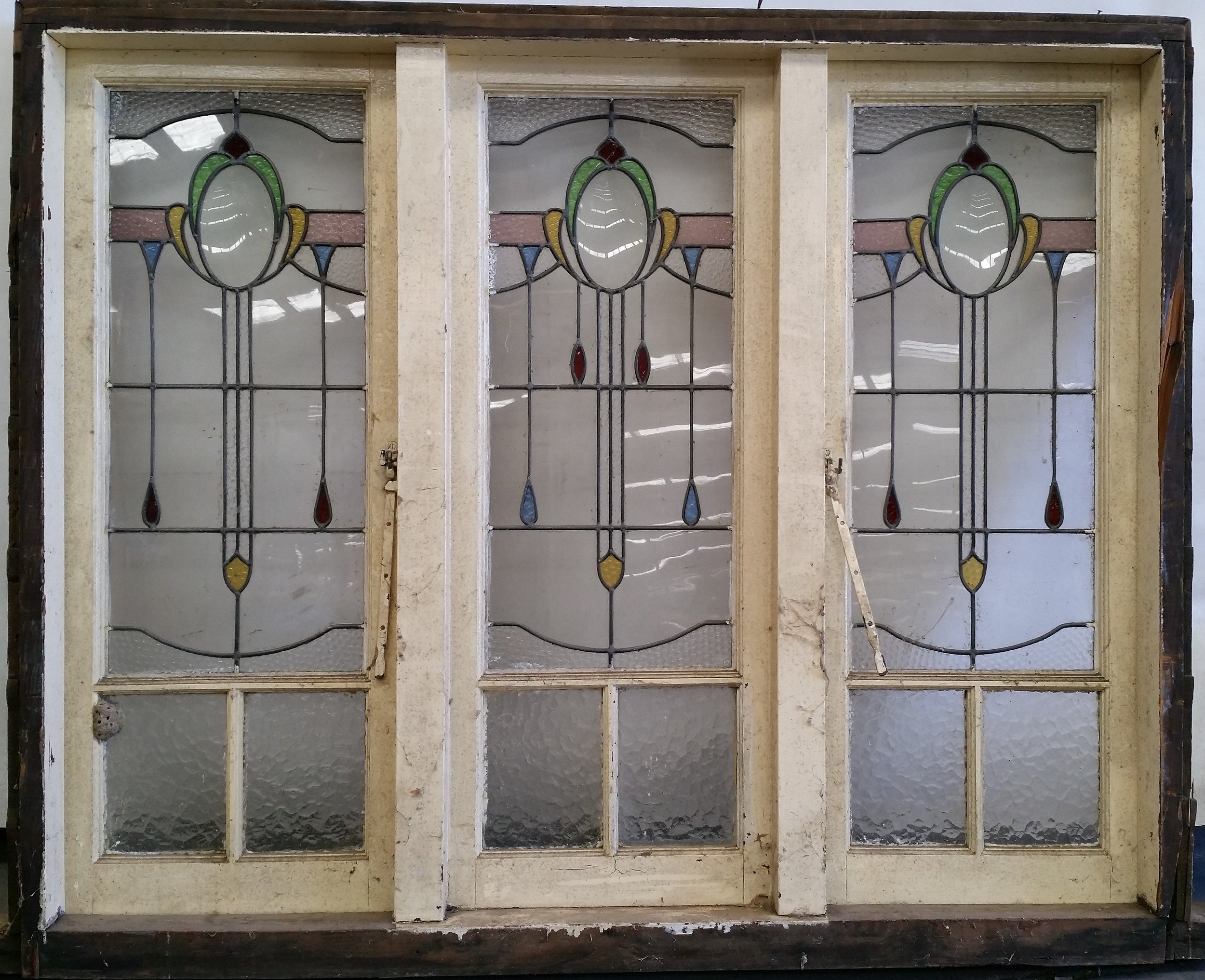 Antique Federation Leadlight Windows - Lot 1074828 | ALLBIDS