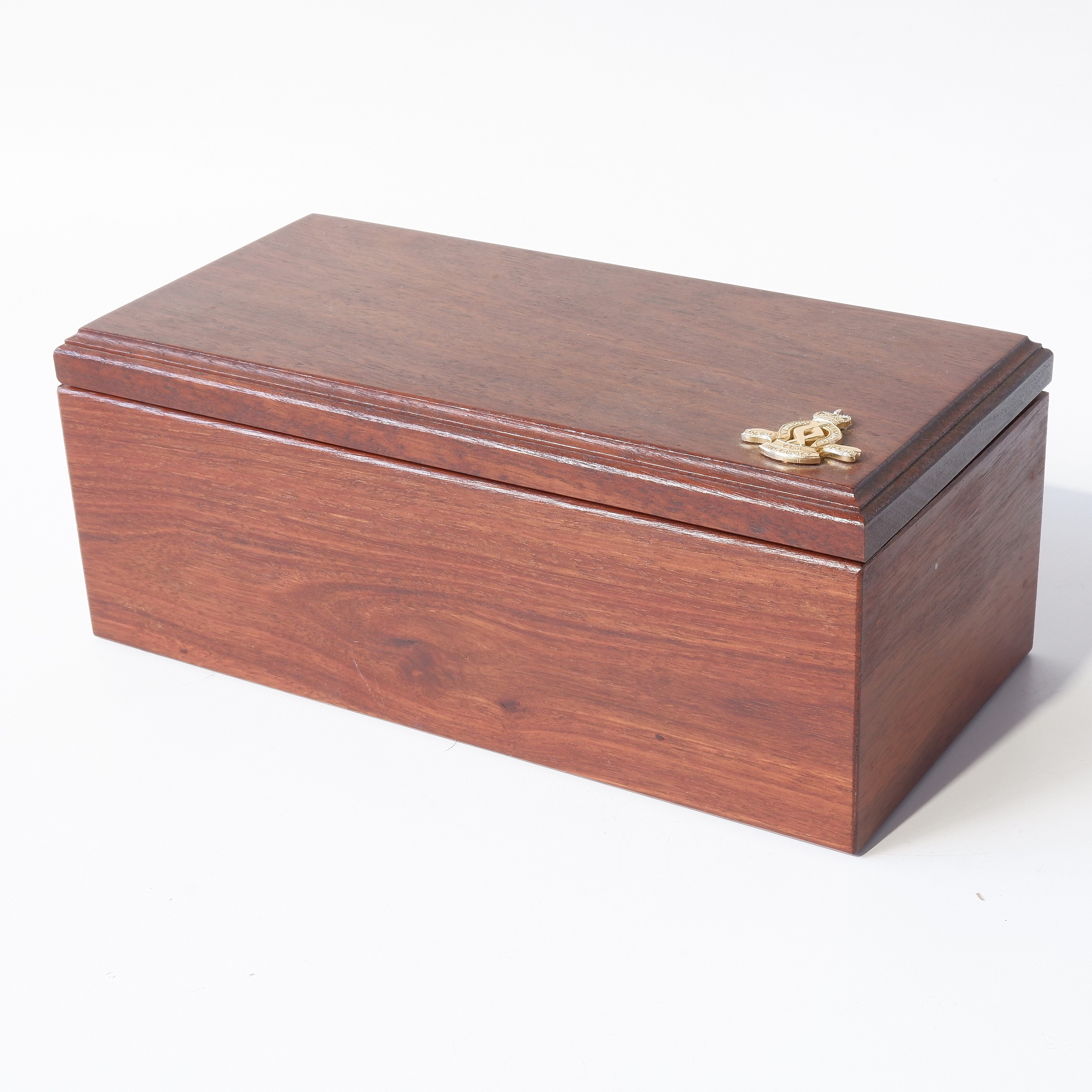 Bespoke Box with RMC Duntroon Badge - Lot 1114735 | ALLBIDS