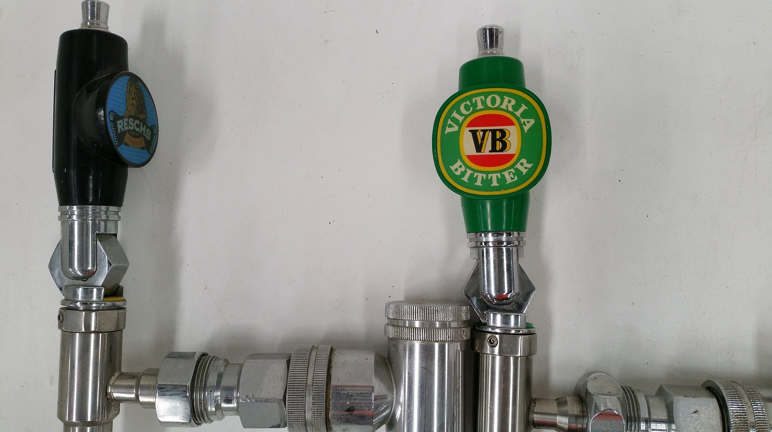 Stainless Steel Bar Taps Lot of - Lot 1081335 | ALLBIDS