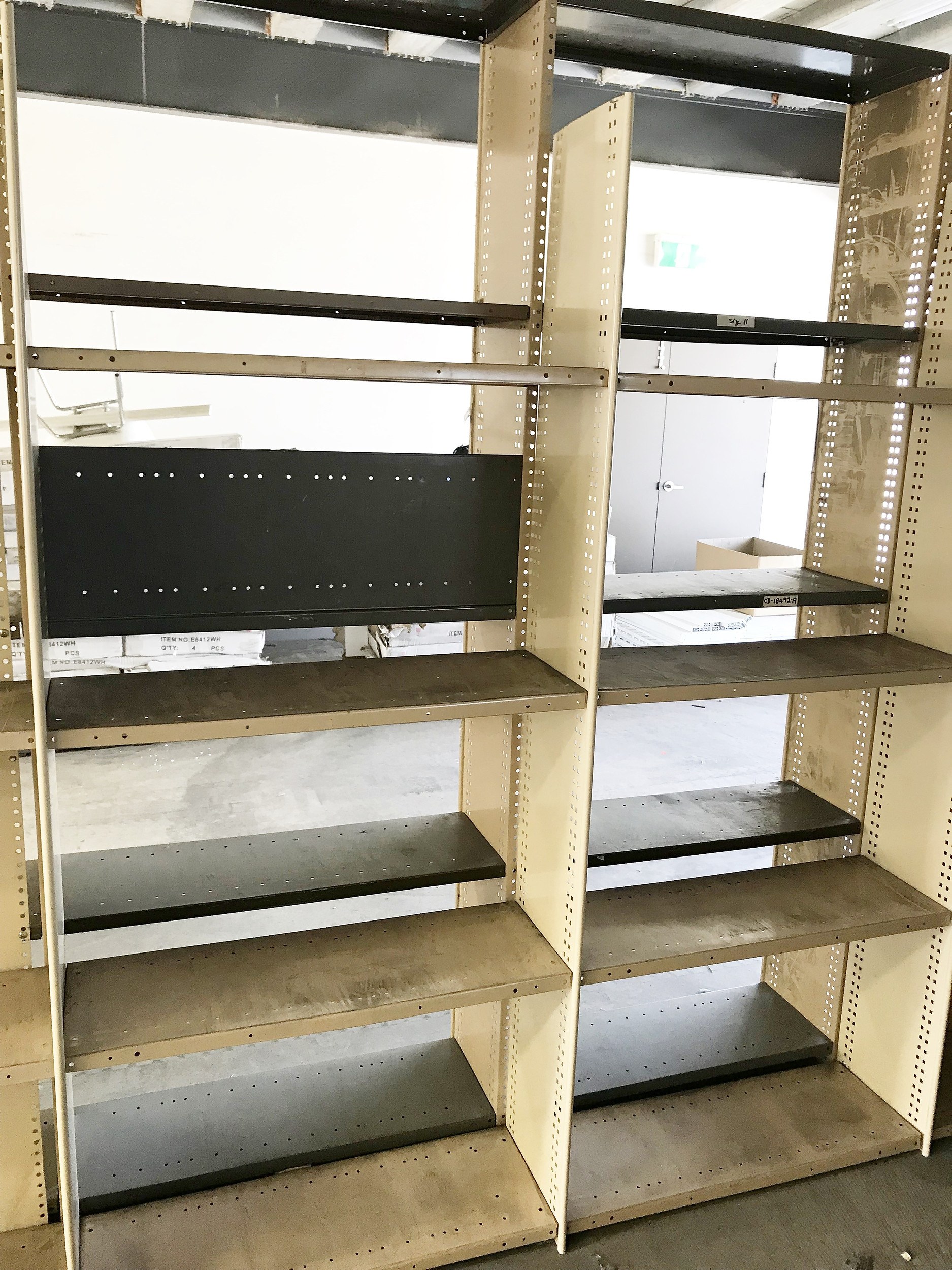 10 Bays Joined Brownbuilt Shelving - Lot 1082940 | ALLBIDS