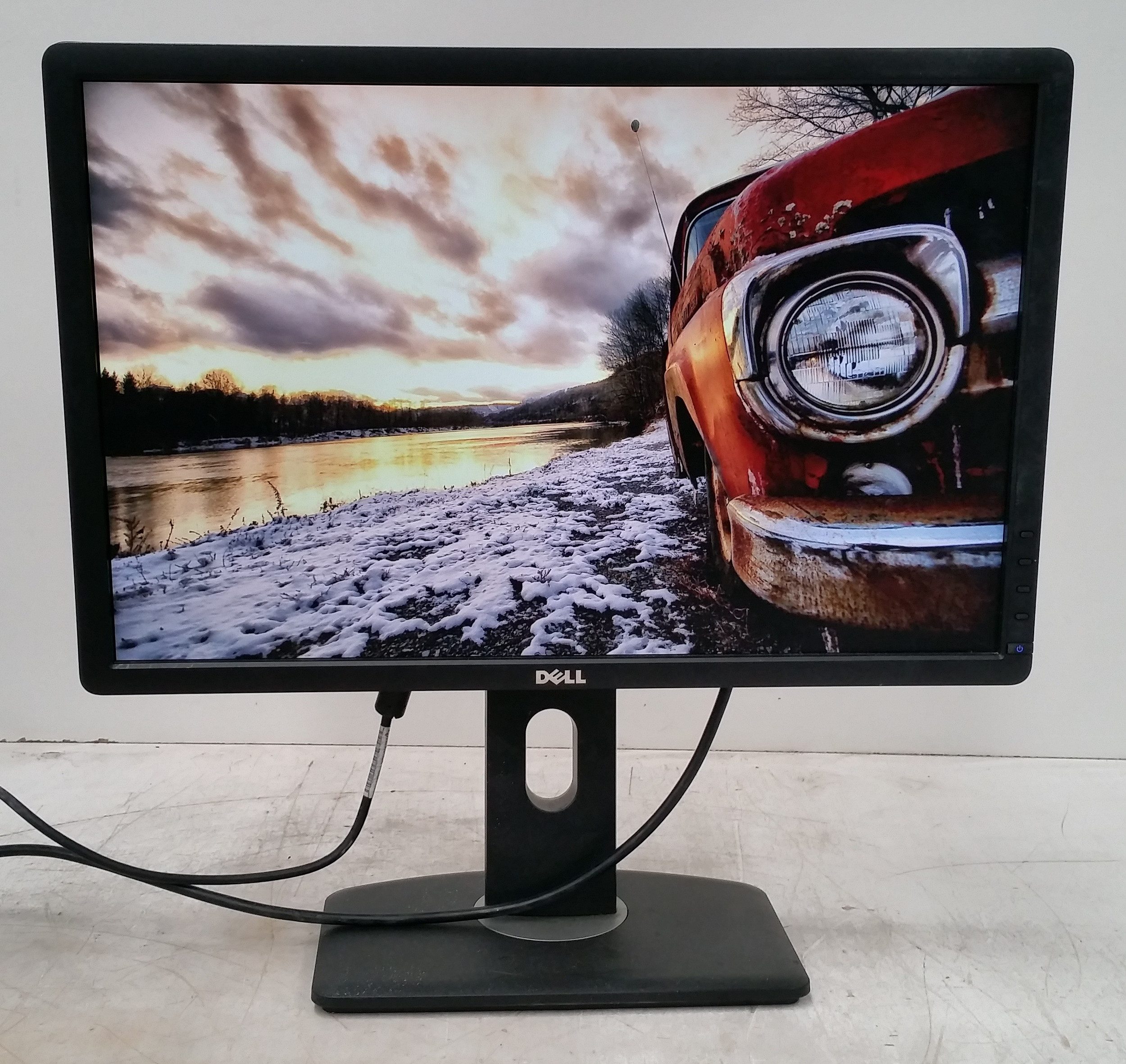 Dell Professional (P2213t) 22-Inch - Lot 1092941 | ALLBIDS