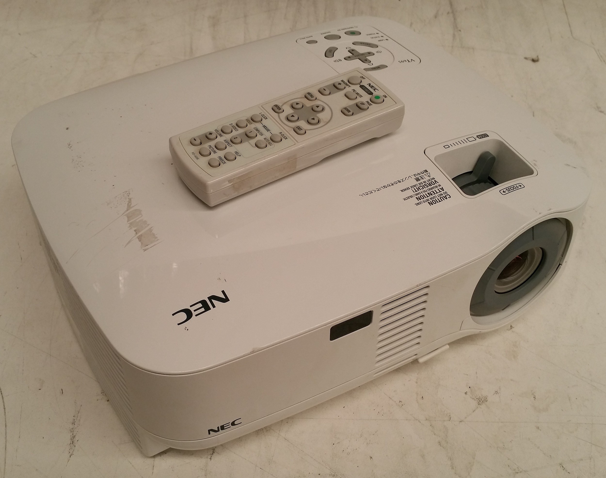 NEC (VT695) XGA 3LCD Projector - Lot 1096514 | ALLBIDS
