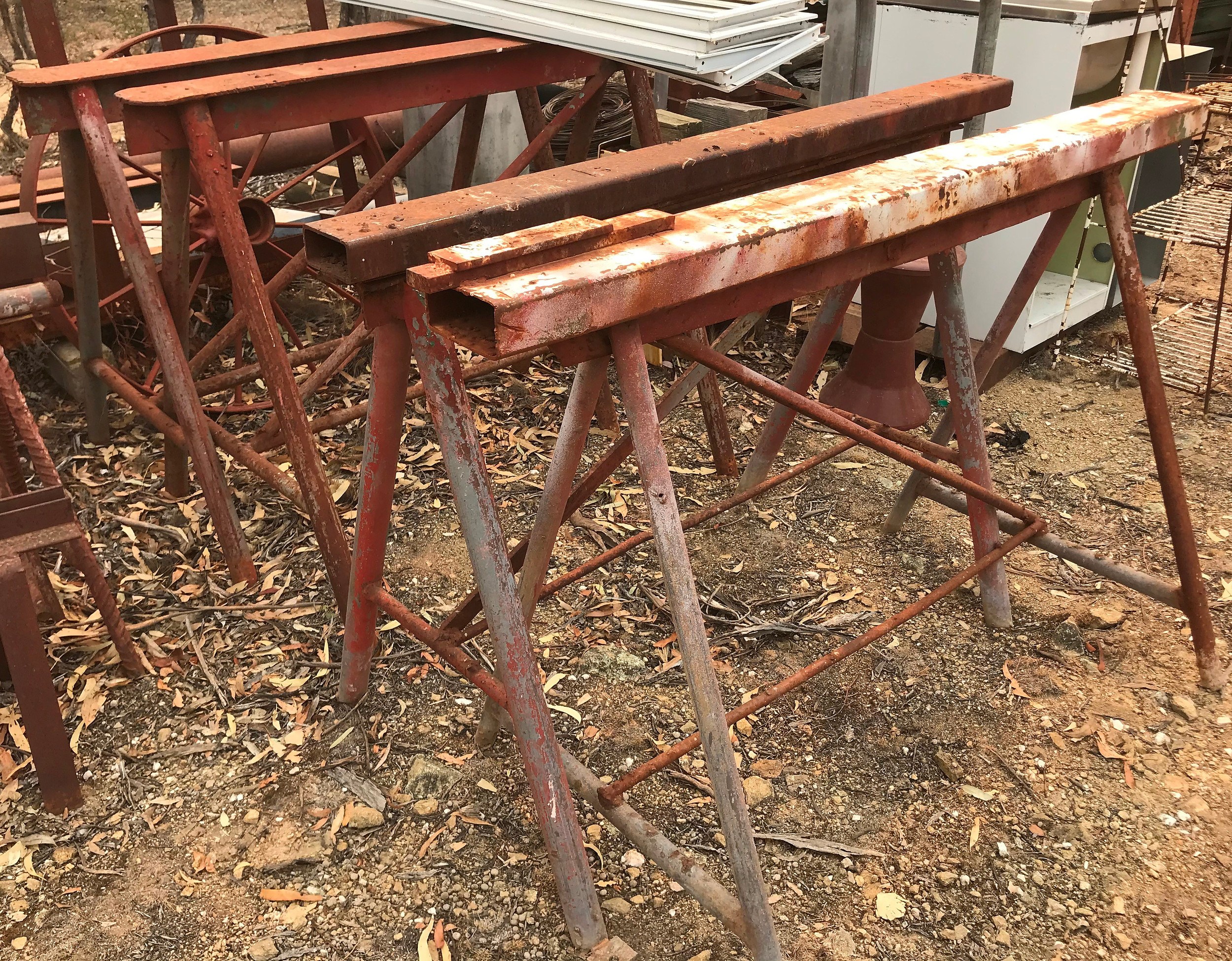 Lot 127 Metal Trestle Lot of 8 - Lot 1094491 | ALLBIDS