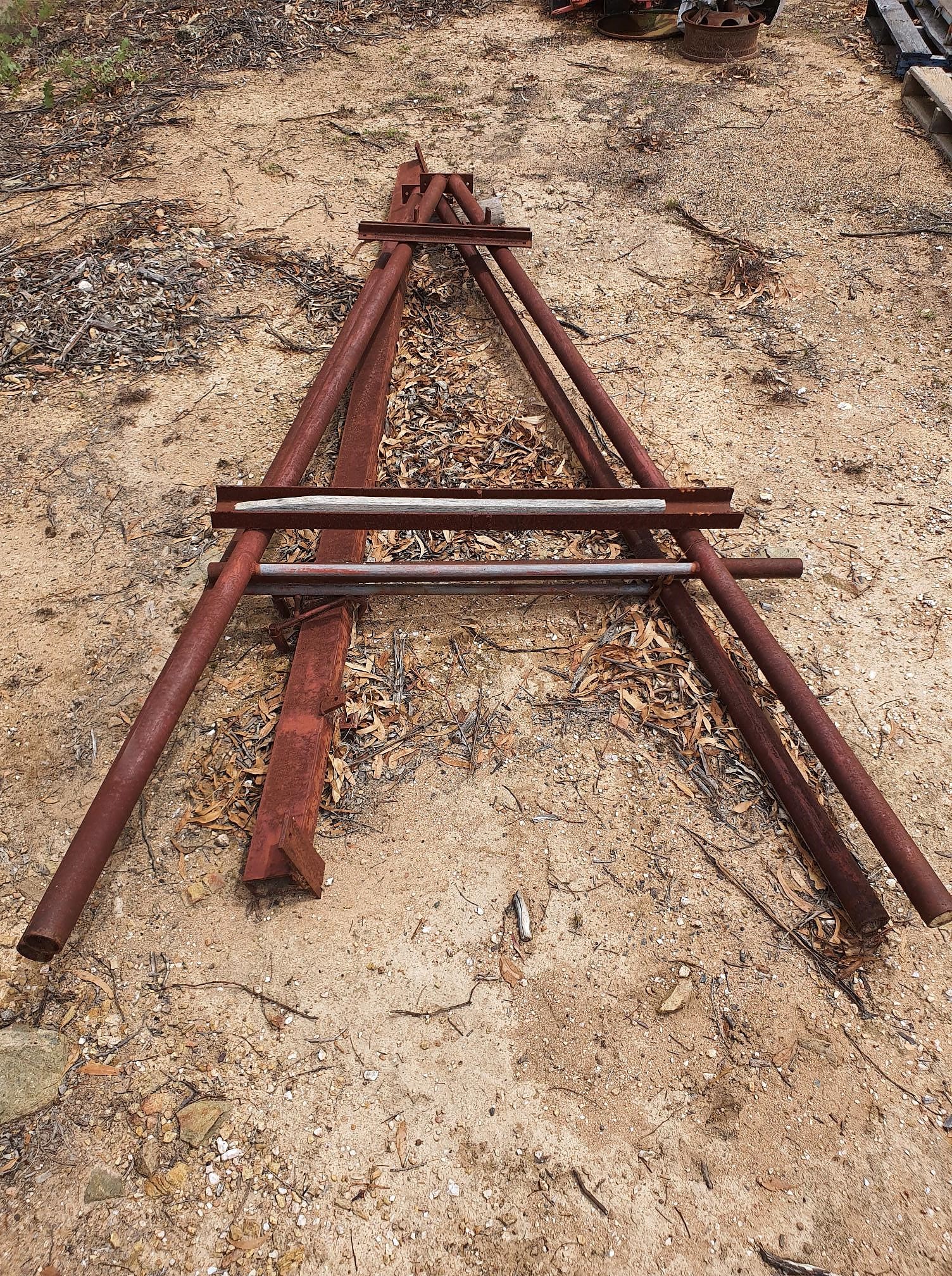 Lot 324 Gantry Frame - Lot 1099778 | ALLBIDS