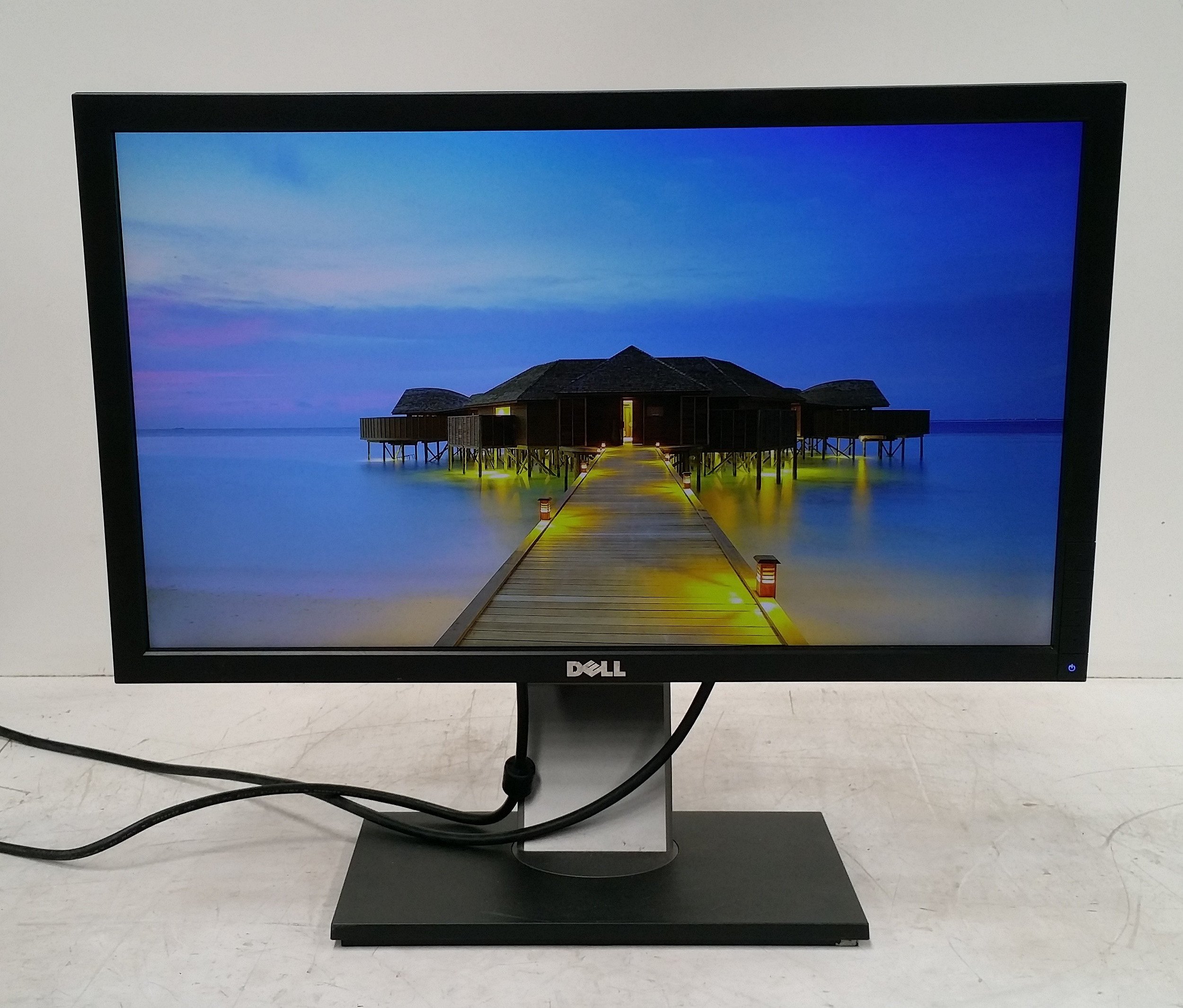 Dell (P2211Ht) 22-Inch Full HD - Lot 1111598 | ALLBIDS