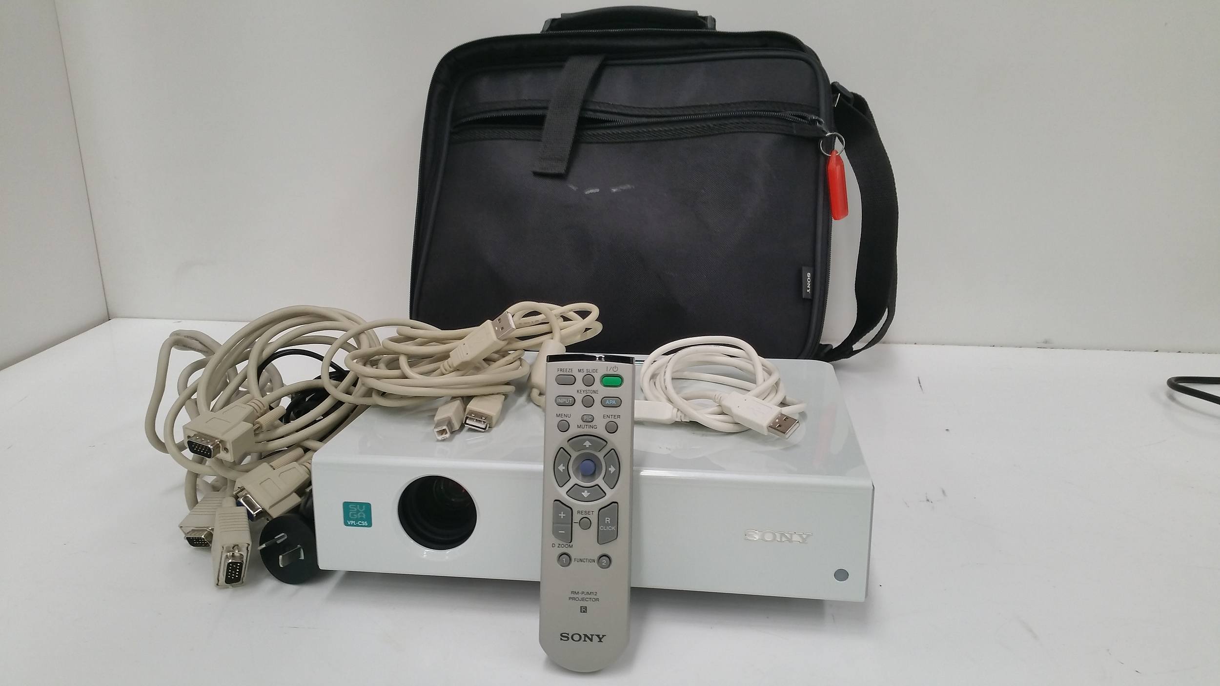Sony (2002) VPL-CS5 SVGA 3LCD Projector - Lot 1113758 | ALLBIDS