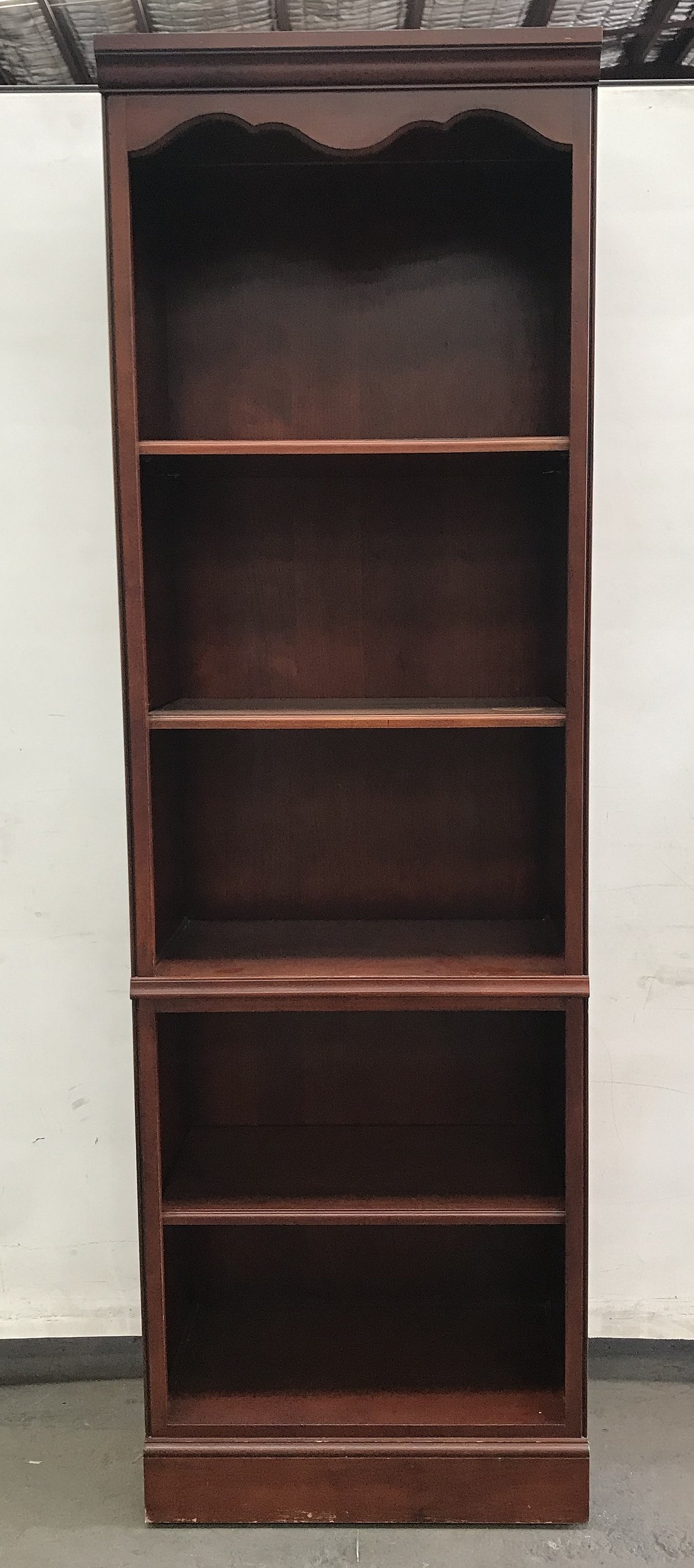 Drexel Heritage Bookshelf - Lot 1126713 | ALLBIDS