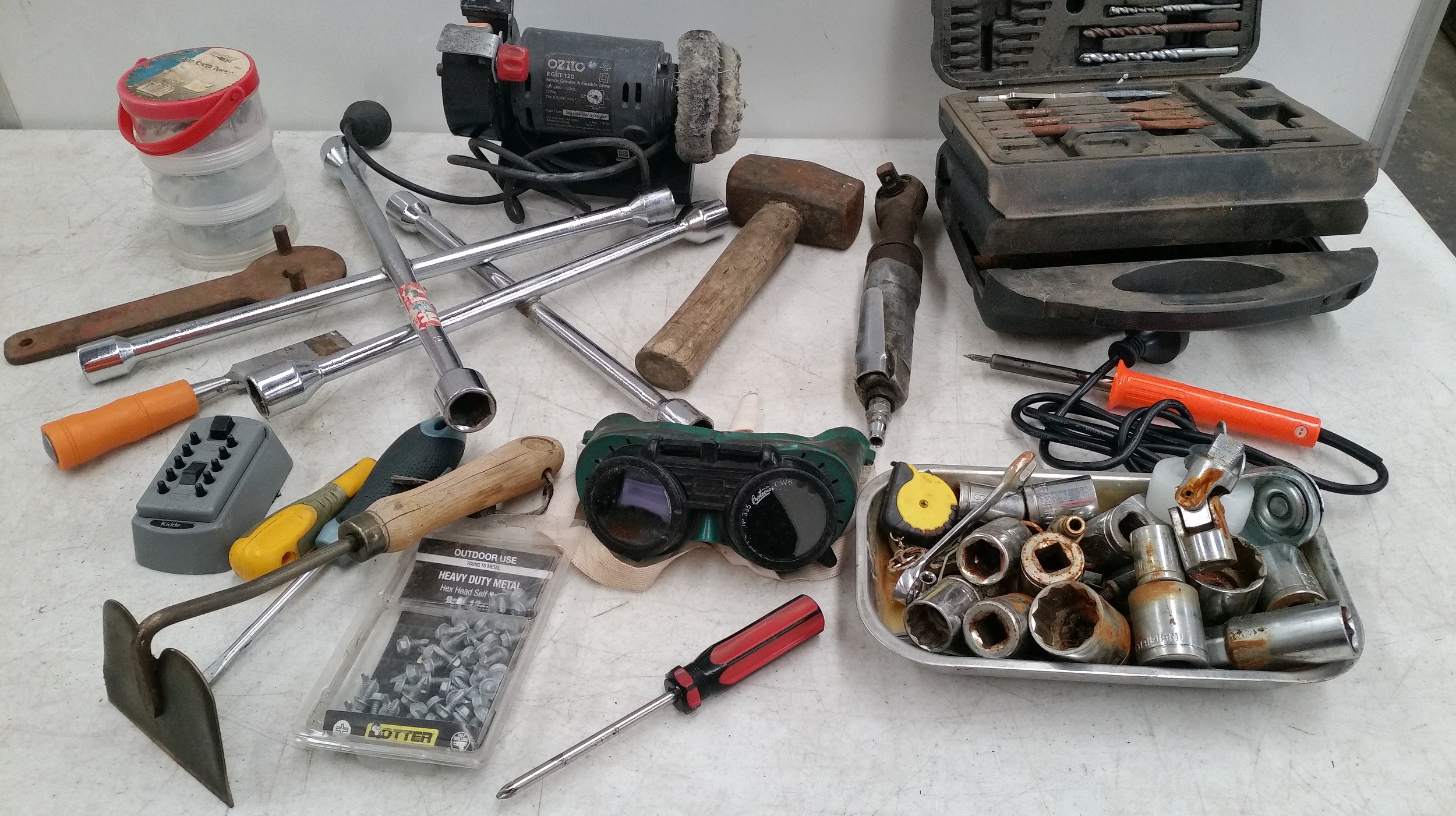 Selection of Power Tools, Hand - Lot 1145073 | ALLBIDS