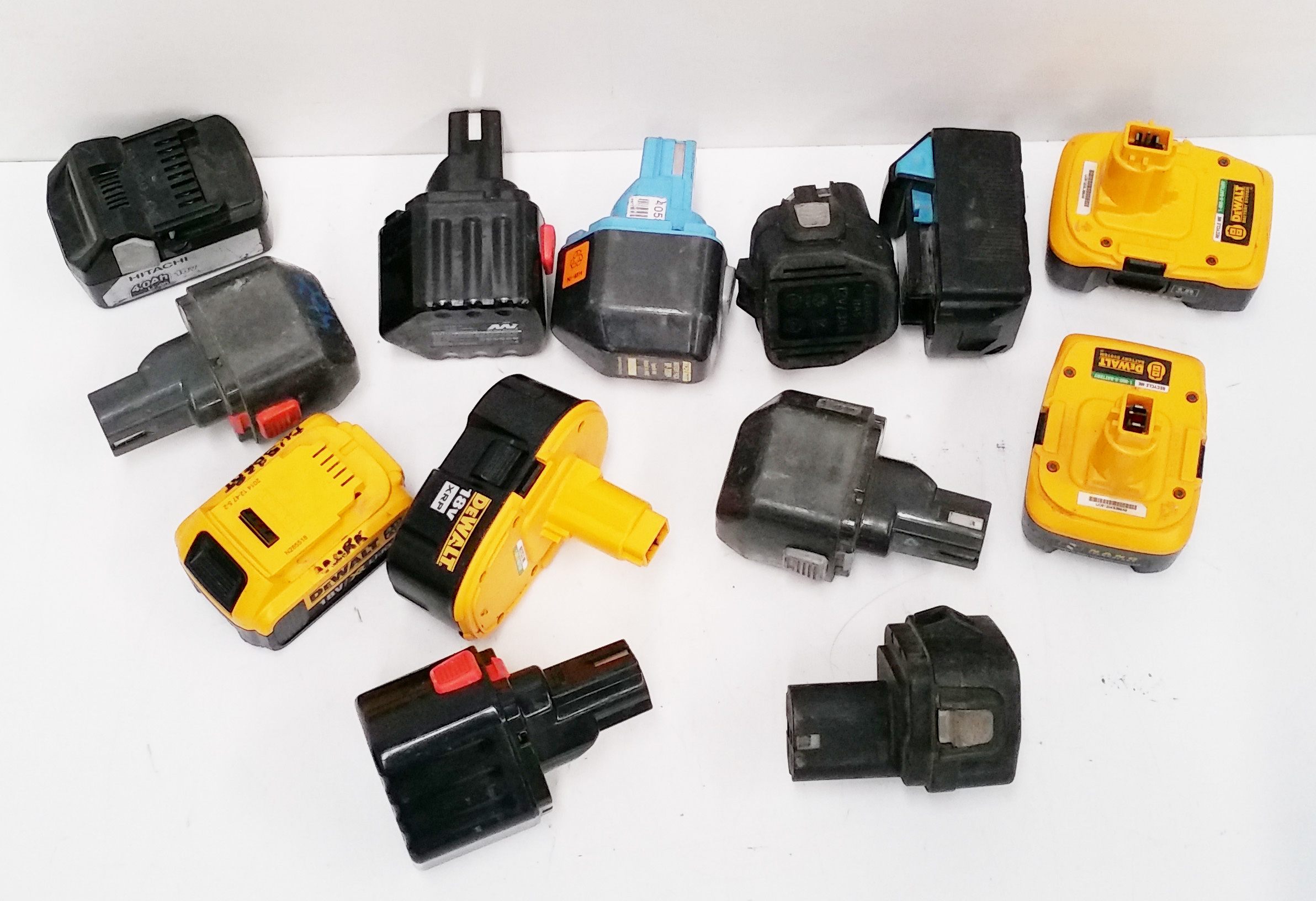 Bulk Lot Of assorted Tool Batteries - Lot 1150624 | ALLBIDS